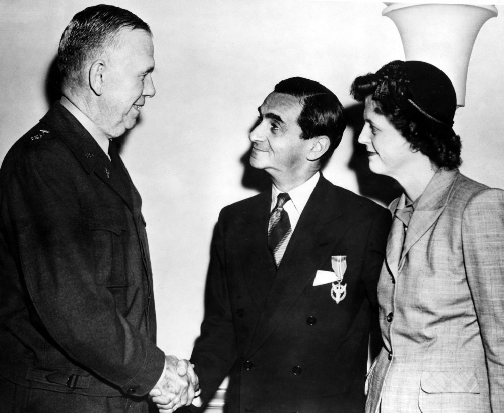 Birch Lane™ Collie Irving Berlin Is Presented With The Medal For Merit ...