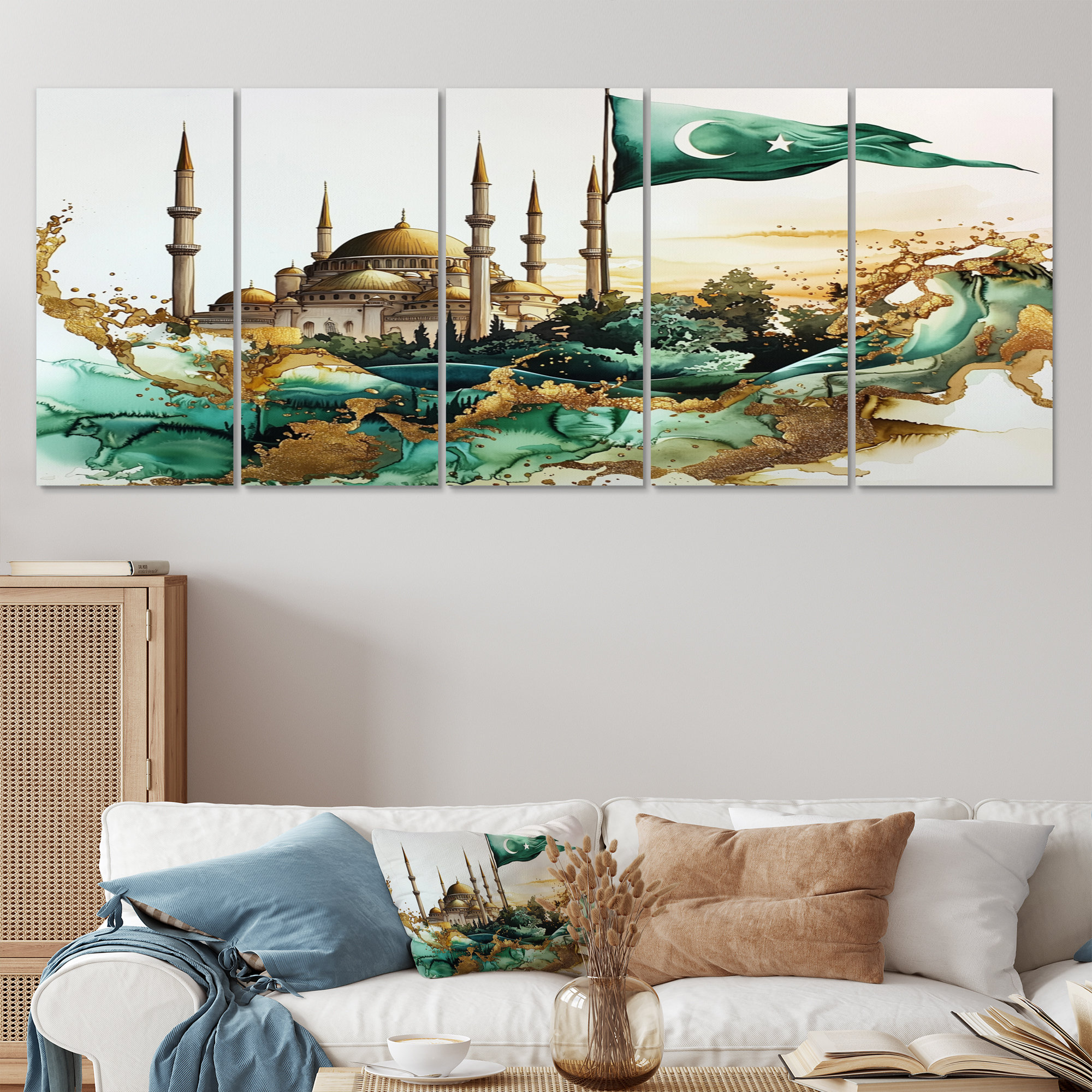 House of Hampton® Emerald Golden Hagia Majesty Turkey II - Turkey Wall ...