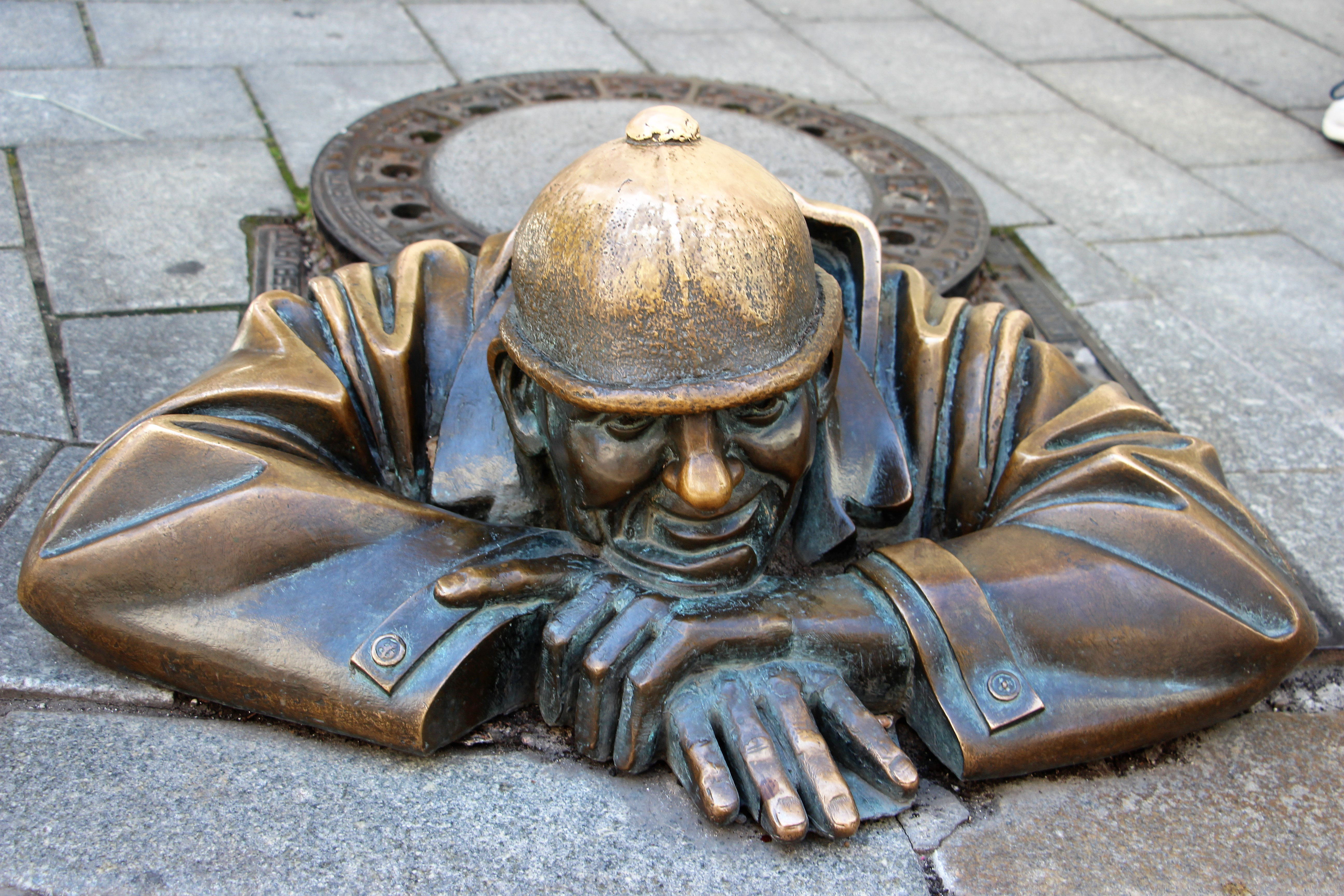 Williston Forge Bratislava - Man at Work Statue - Wrapped Canvas ...