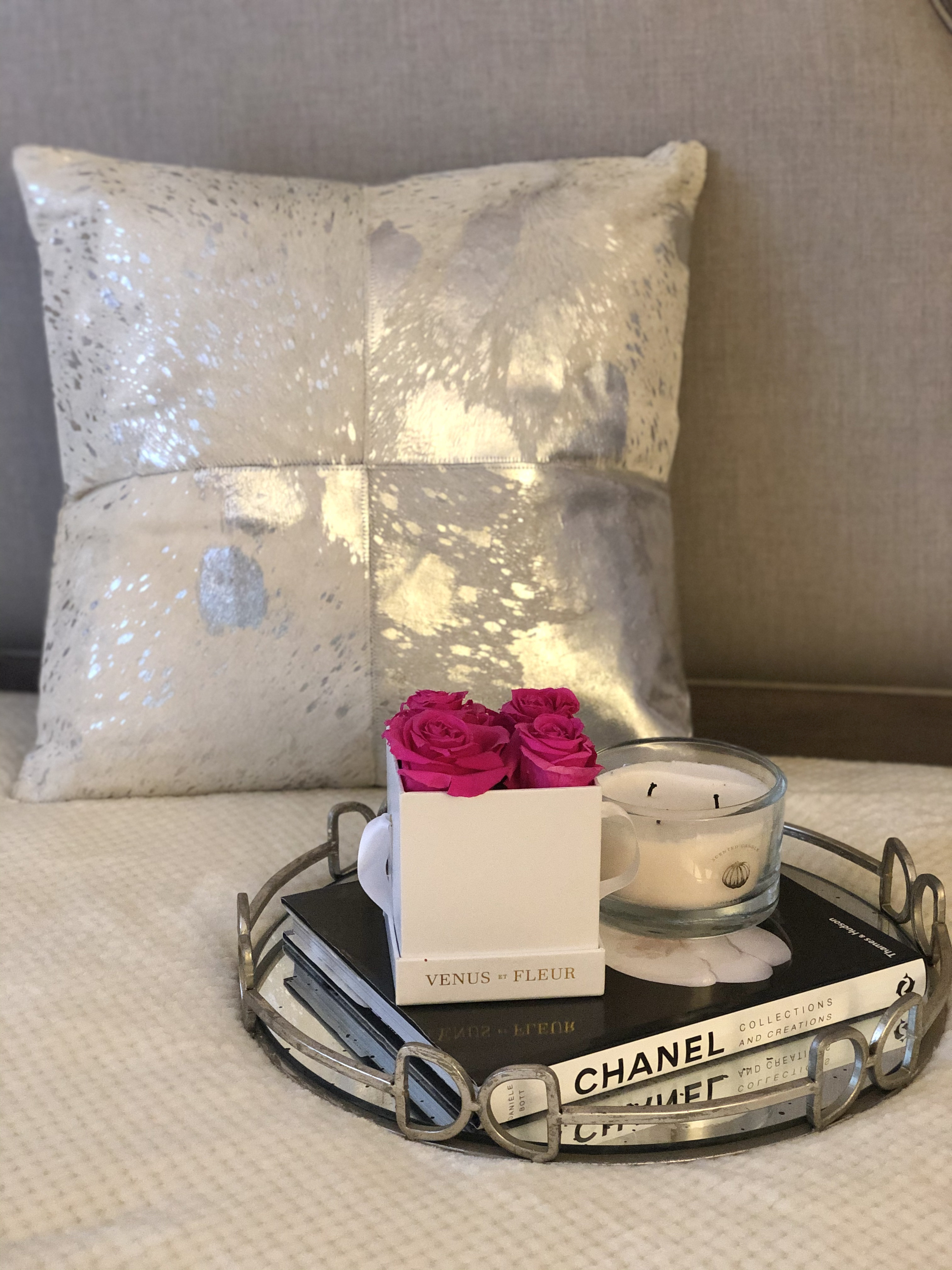 Noori Rug Ashen Square Cowhide Foil Pillow Cover & Insert & Reviews ...