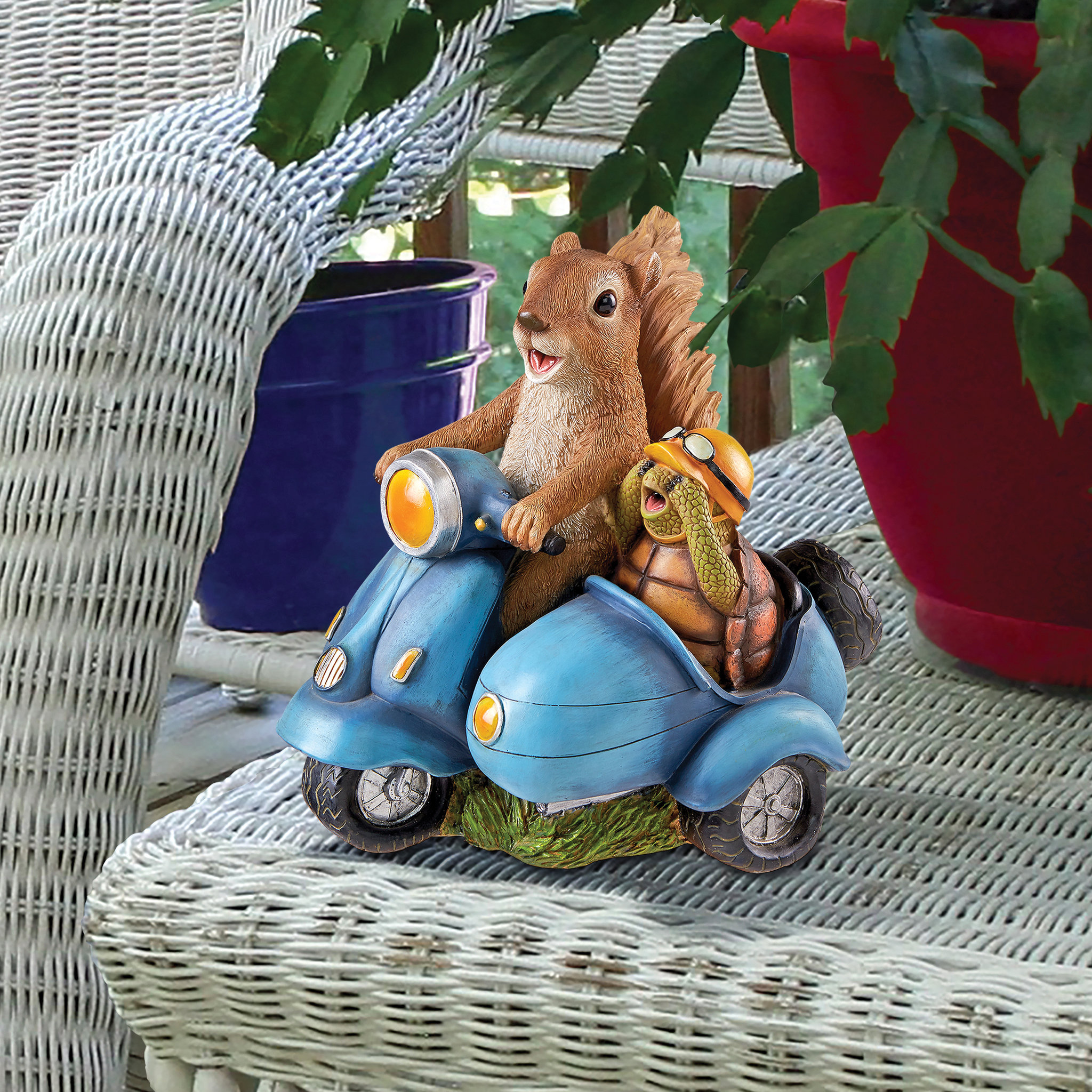 Design Toscano Born to Be Wild Squirrel on Motorcycle Statue & Reviews ...