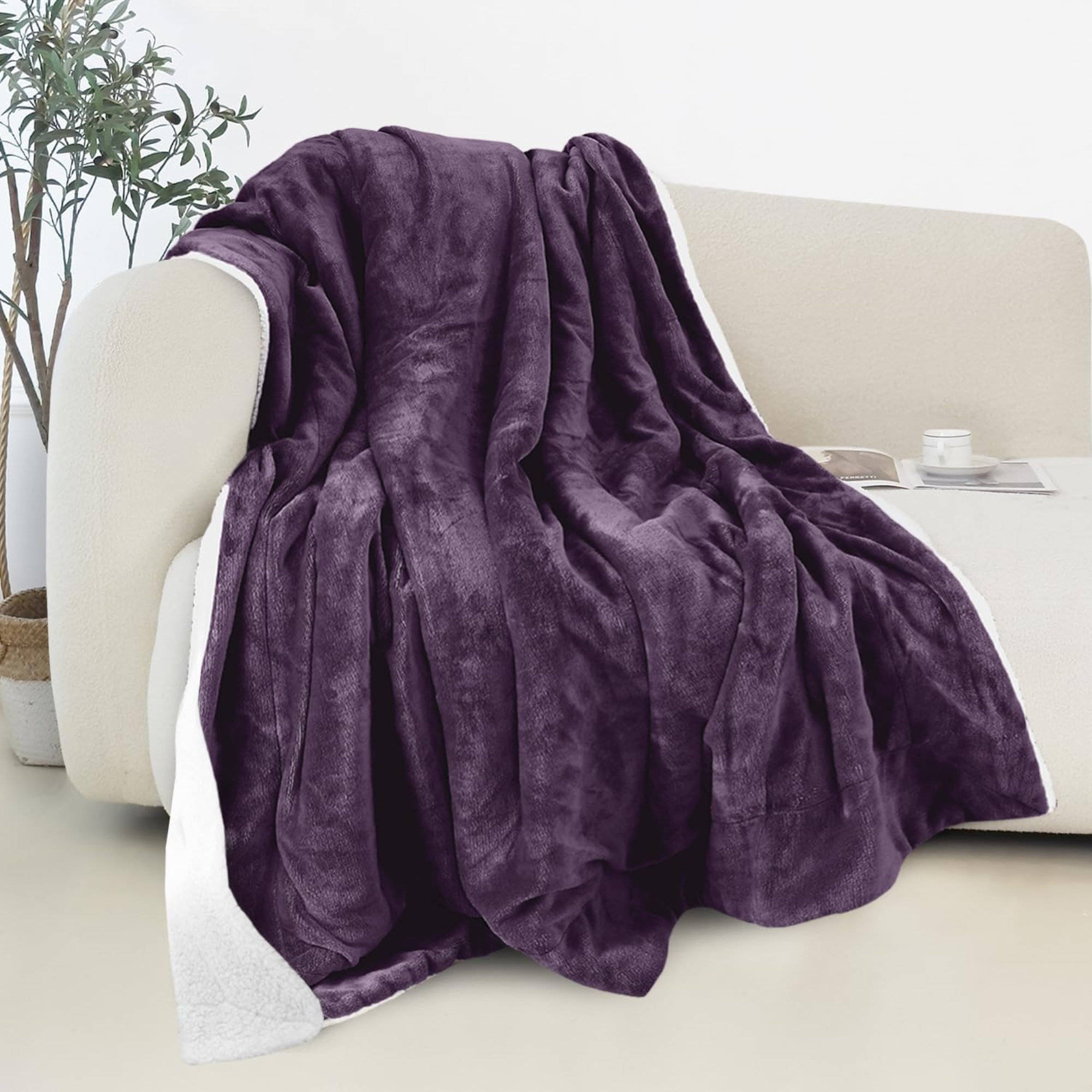ToccoLeggero Sherpa Weighted Heated Throw Blanket | Wayfair
