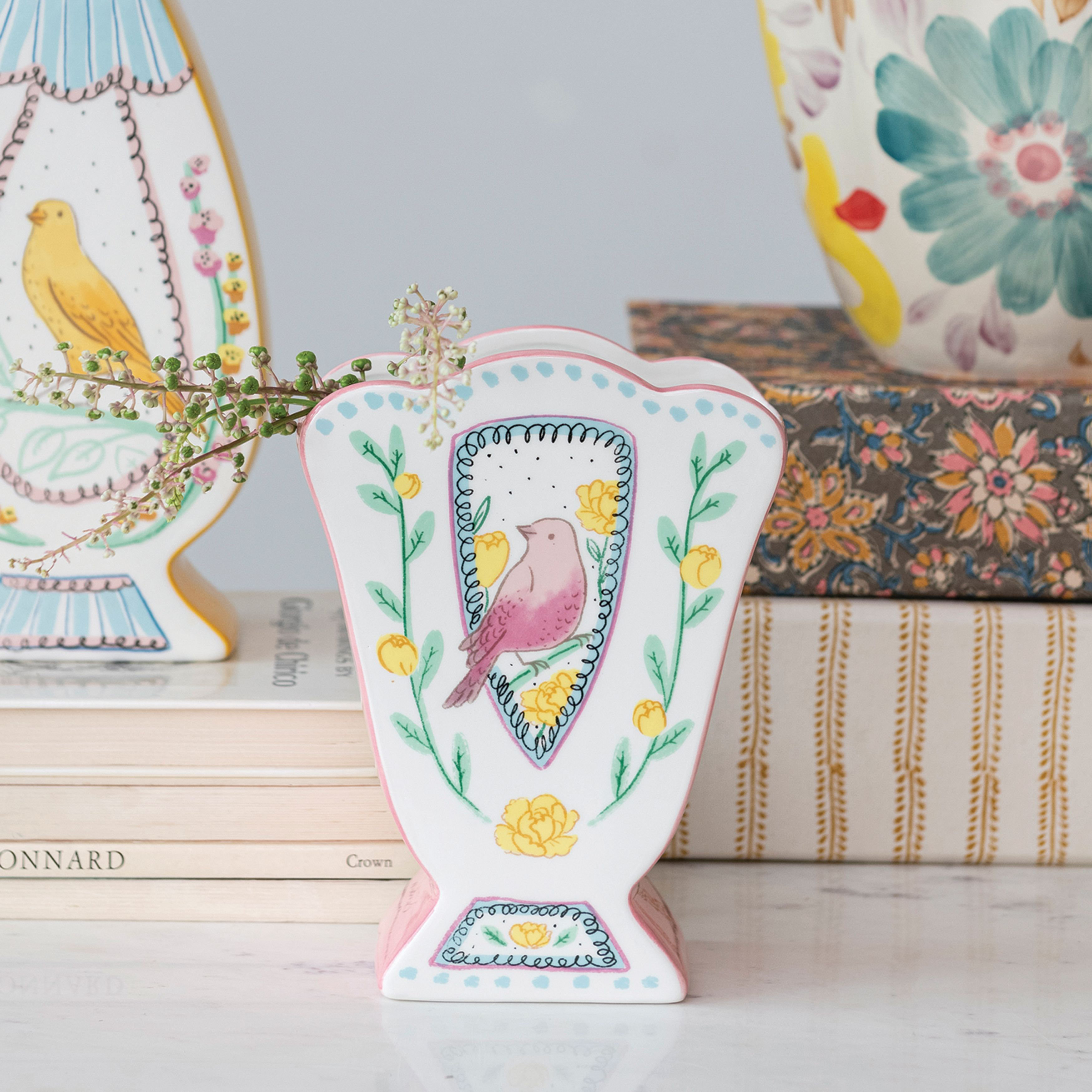 Winston Porter Kayvonna Ceramic Fan Shaped Vase with Painted Bird ...