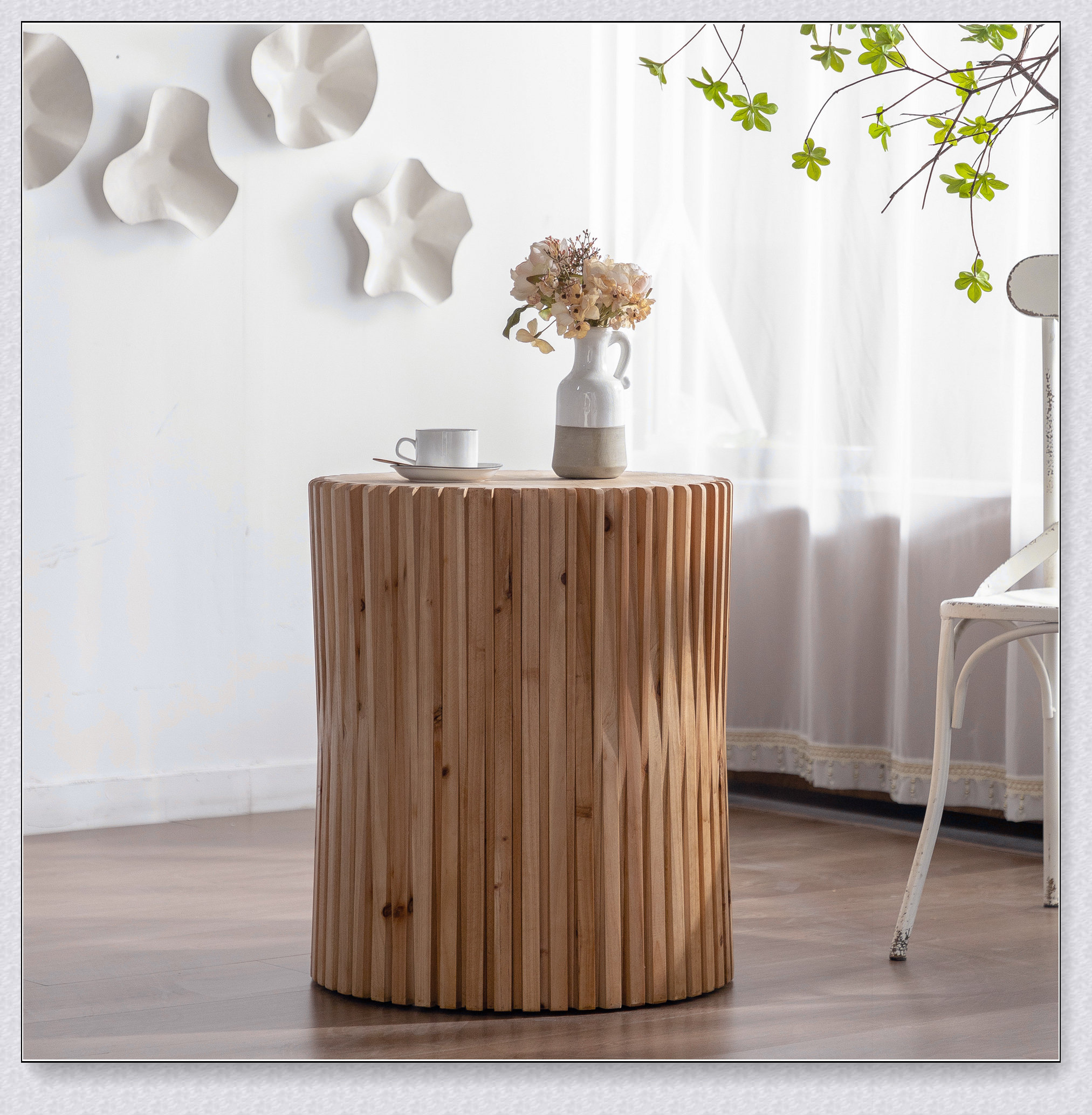 Loon Peak Retro Fashion Style Cylindrical Coffee Table with Vertical ...