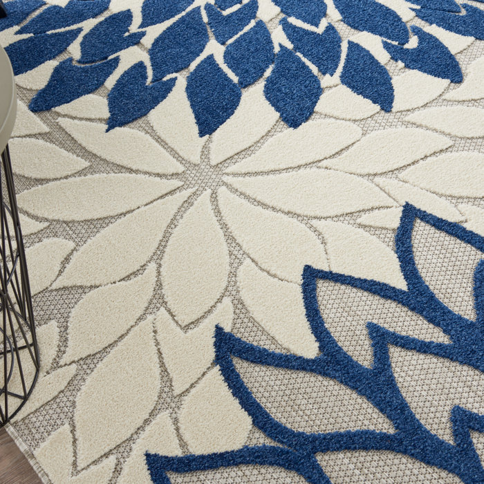 Andover Mills™ RosaRio Floral Rug & Reviews | Wayfair