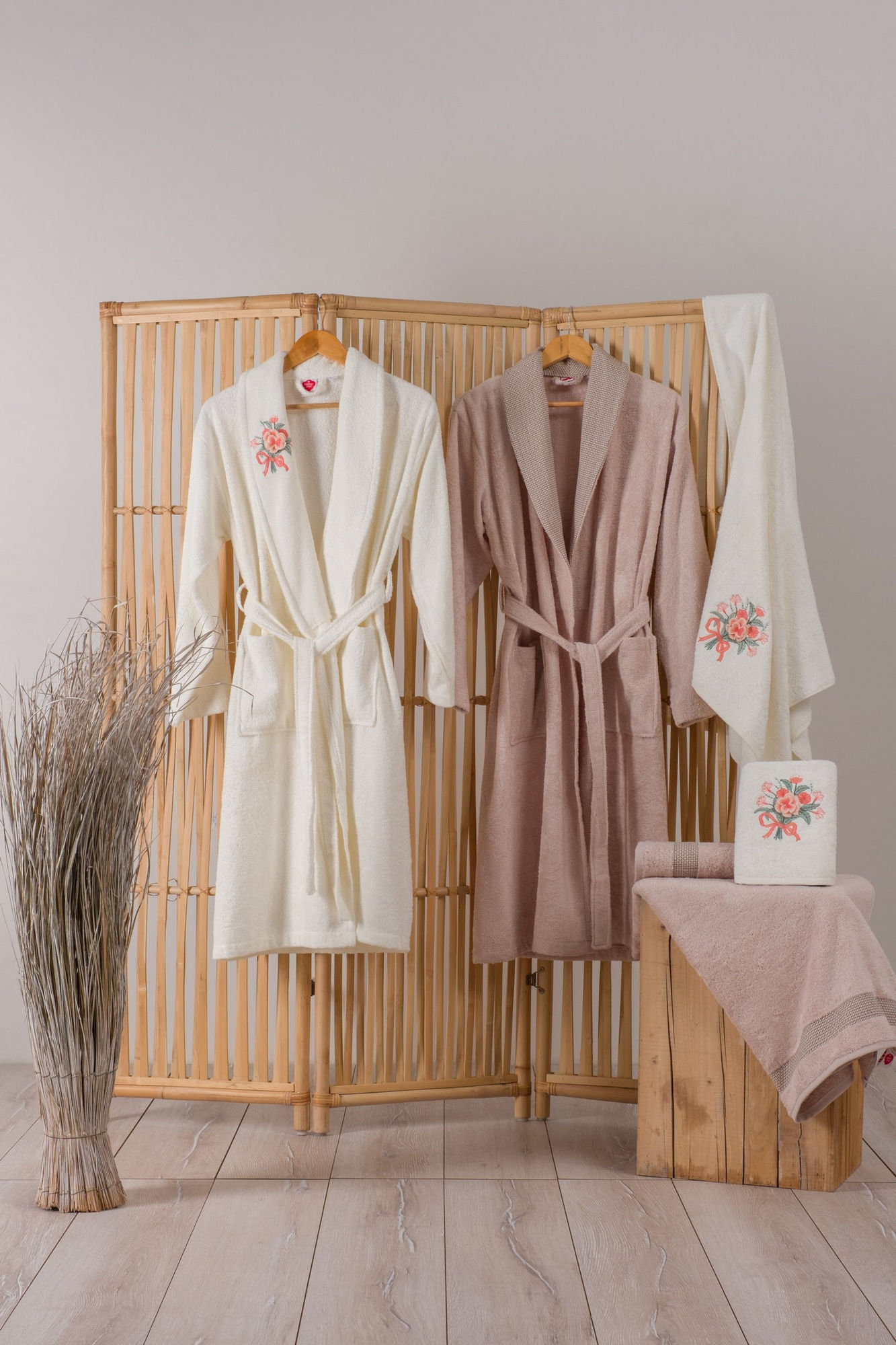 East Urban Home Almina Cotton Blend Above Knee Bathrobe with Pockets ...
