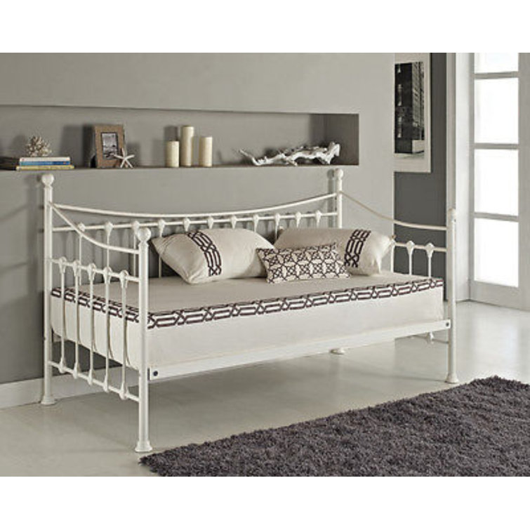 Lily Manor Ginter Metal Daybed Without Trundle & Reviews | Wayfair.co.uk