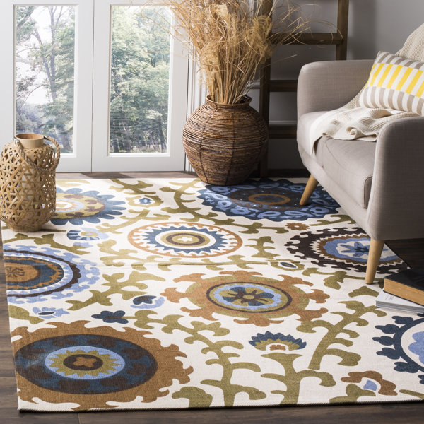 Ebern Designs Jayleen Floral Hand Woven 152cm X 243cm Area Rug ...