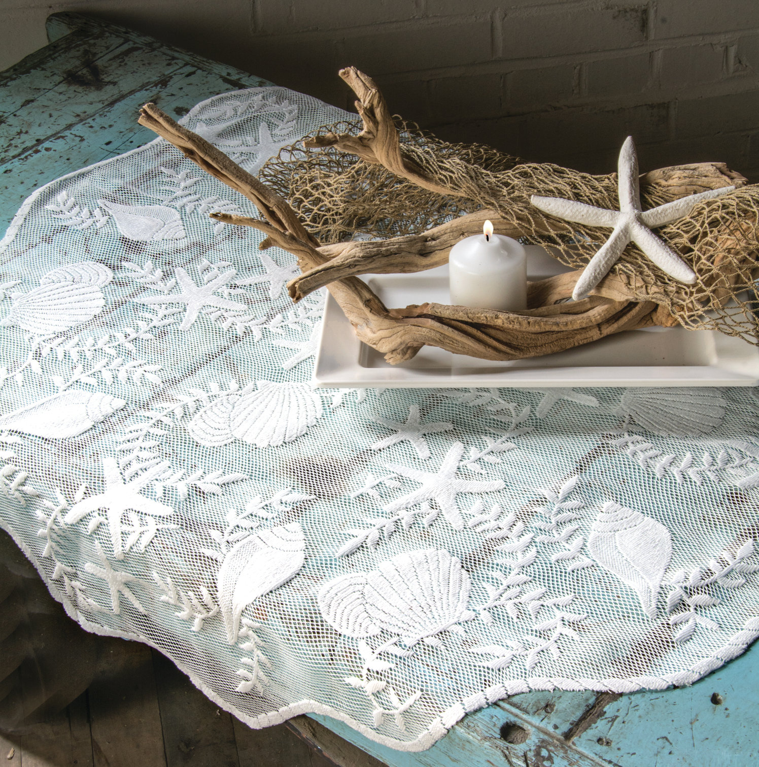 Rosecliff Heights Belvoir Geometric Round Table Topper | Wayfair