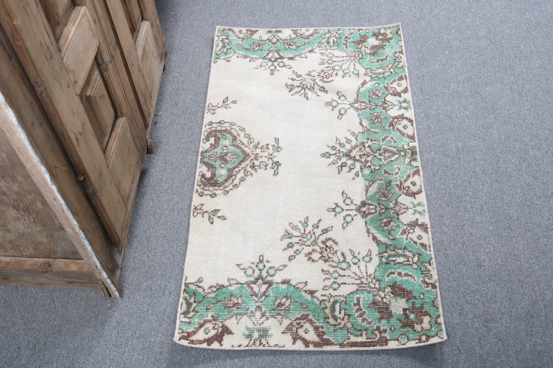 Astoria Grand Traditional Floral Turkish Door Mat with a Harmonious ...