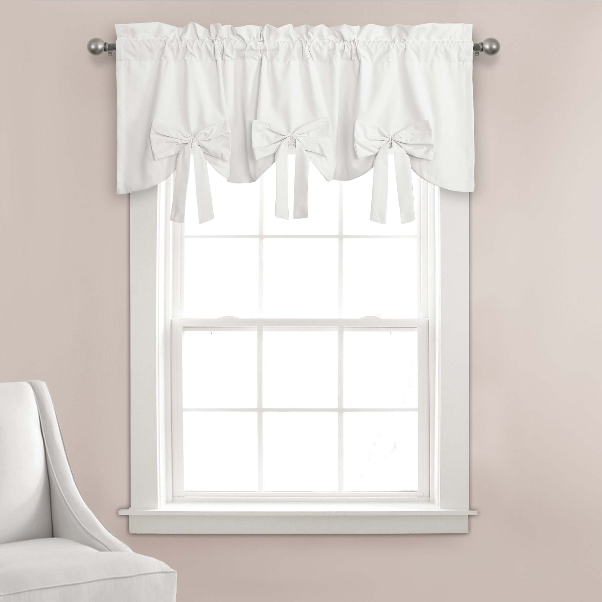 Lush Decor Melody Bow Scalloped 52" Window Valance in Blush/White/Light ...
