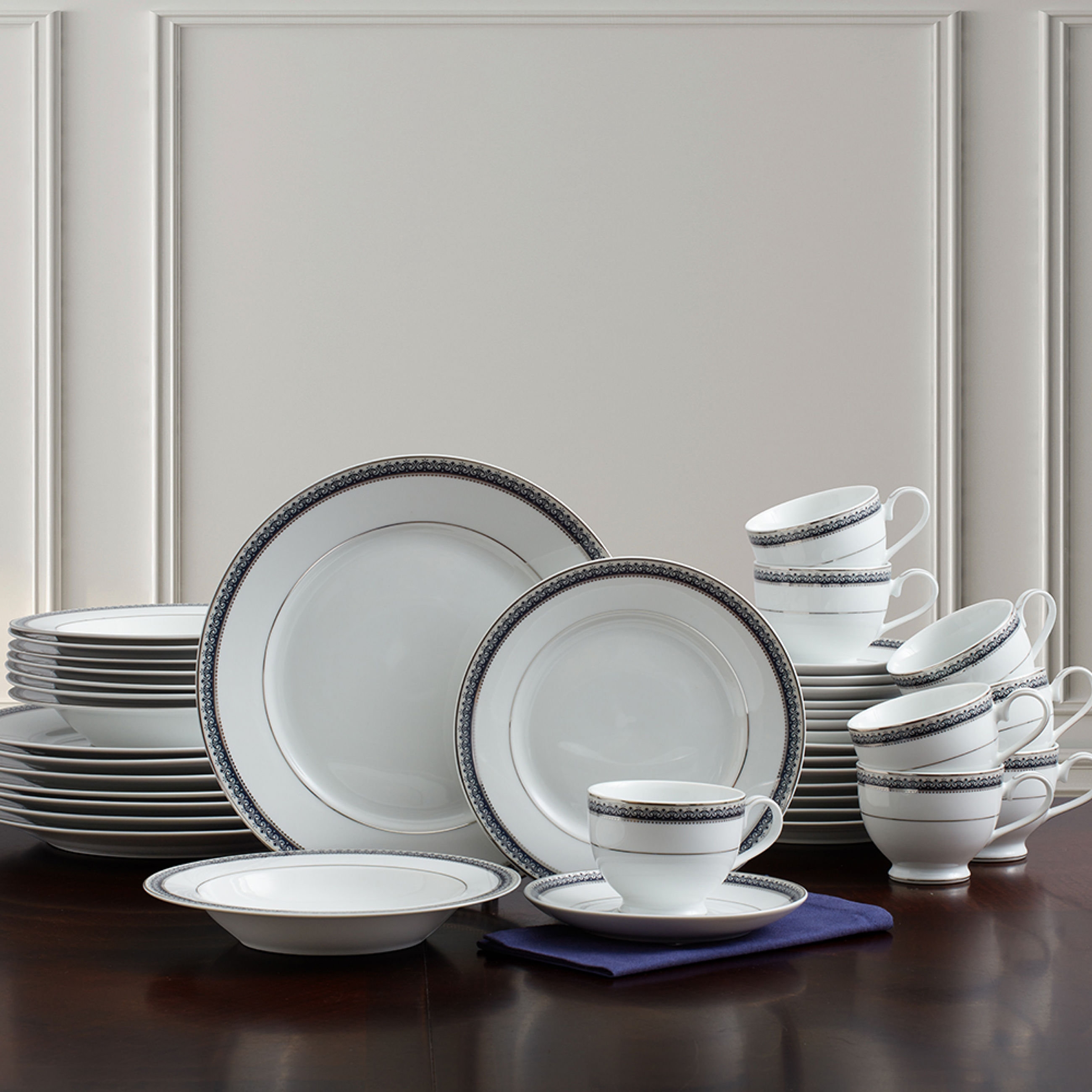 Mikasa Platinum Crown 40-Piece Porcelain Dinnerware Set, Service for 8 & Reviews | Wayfair