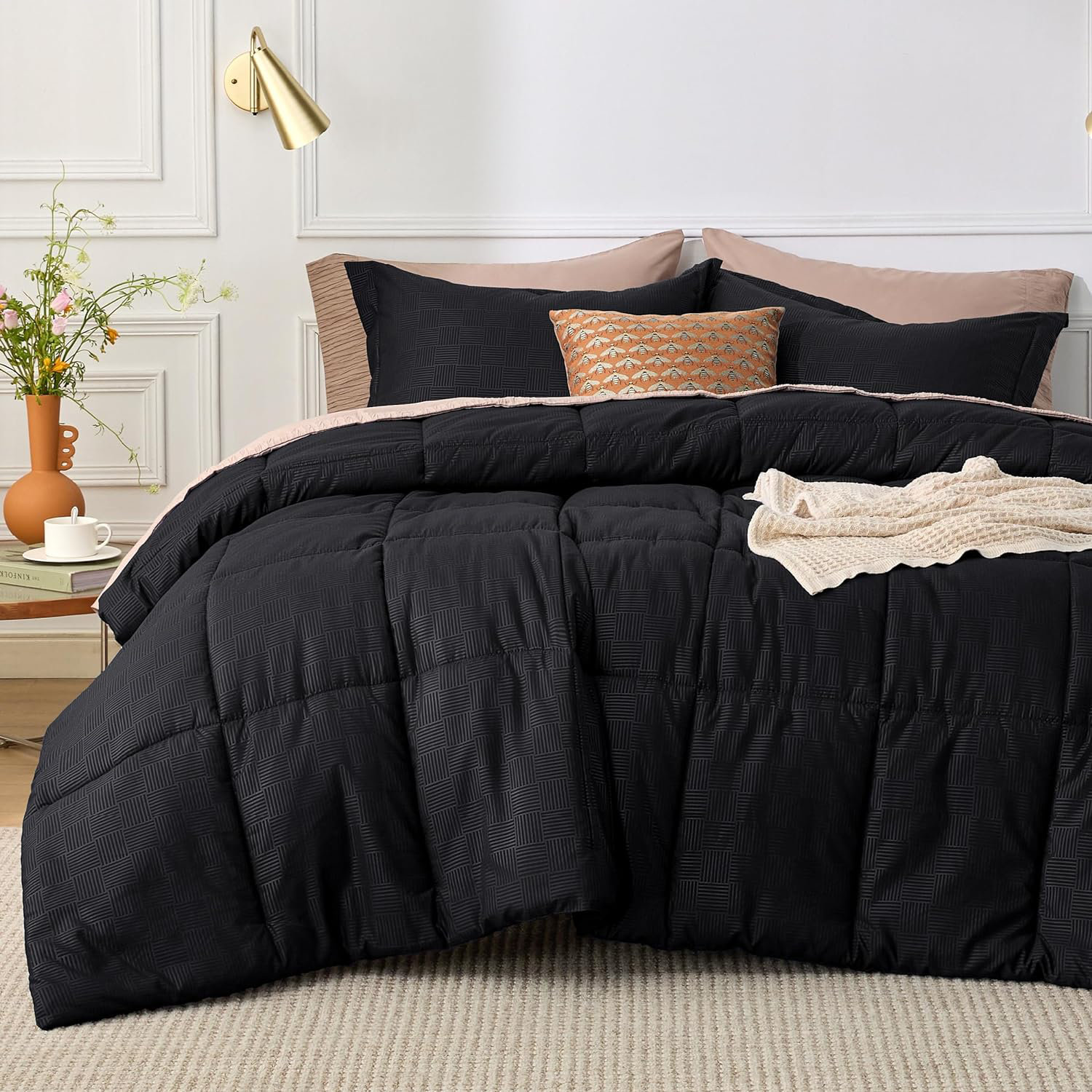 Hokku Designs Queen All Season Polyester Down Alternative Comforter ...