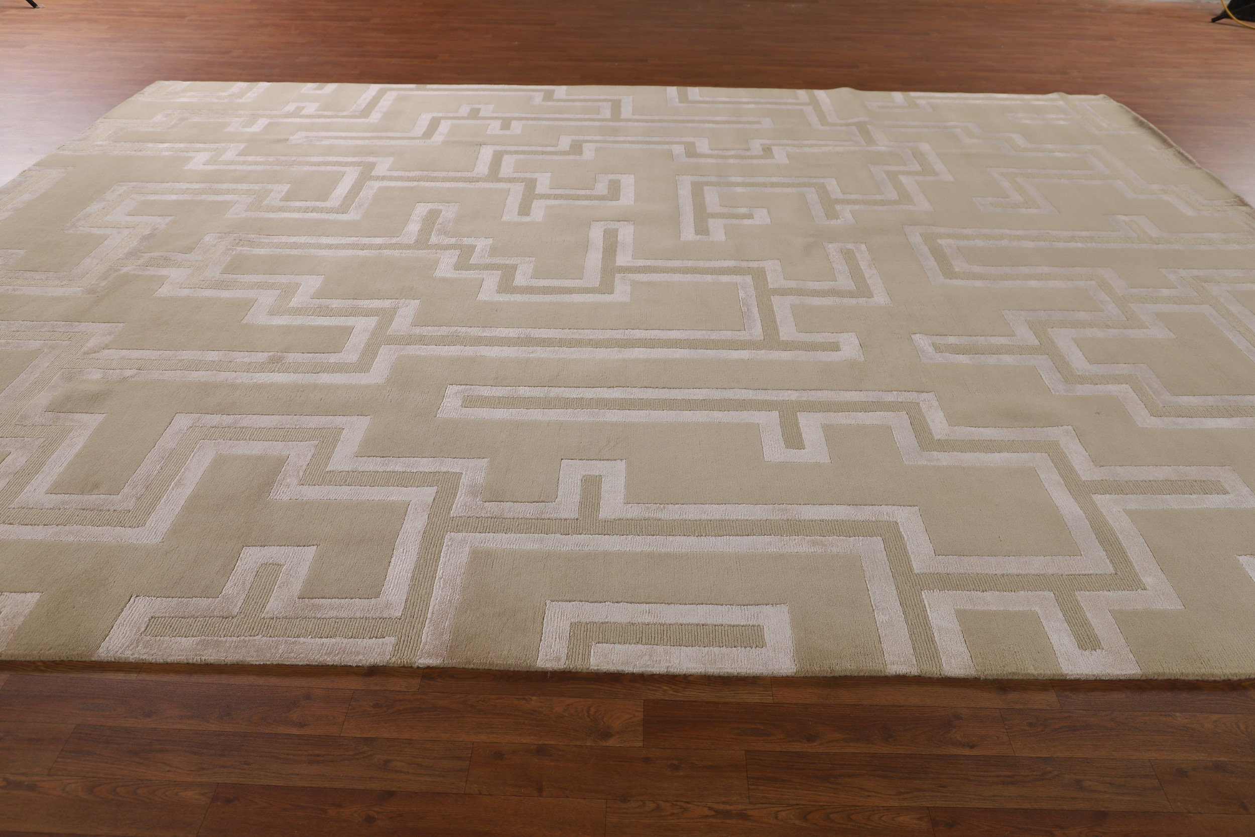 Isabelline Handmade Geometric Modern Large Rug 10x14 | Wayfair