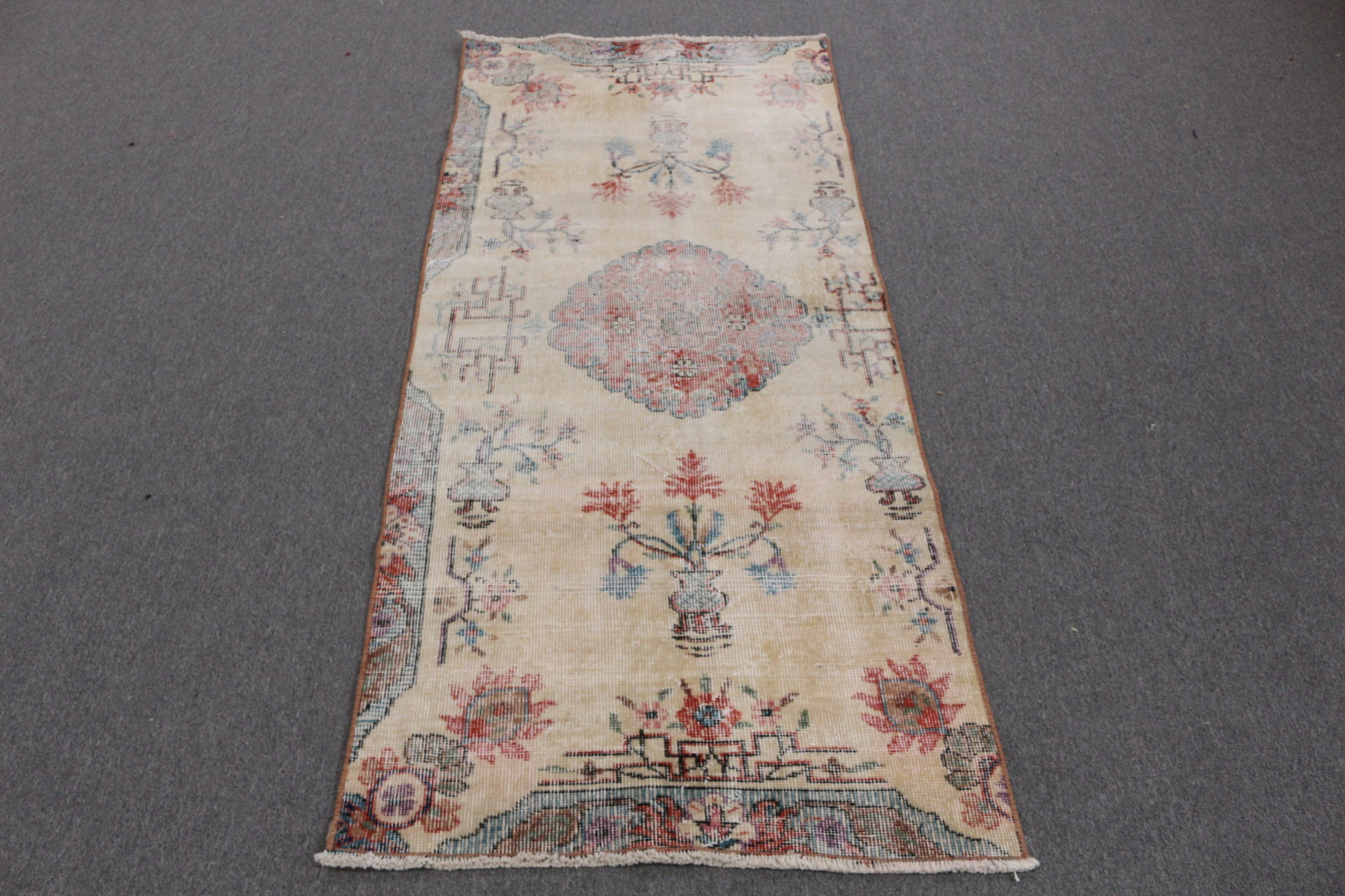 Wildon Home® Beige Vintage Rug Perfect For Bedroom Or Office Entry ...