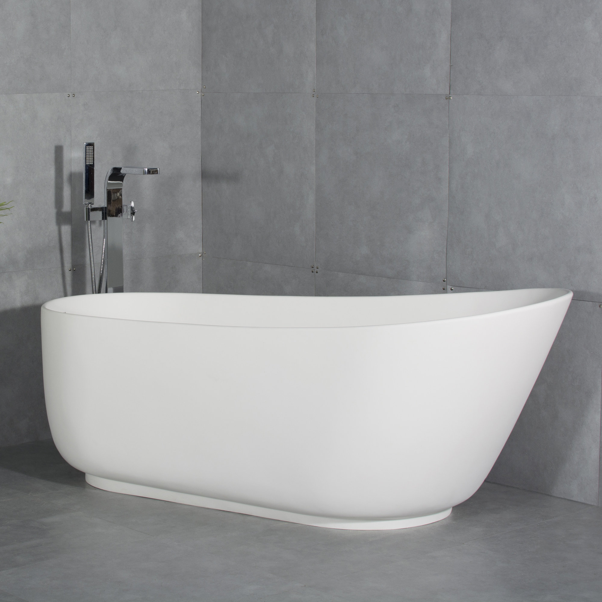 Orren Ellis Delphi 66.93'' x 31.5'' Freestanding Soaking Solid Surface ...