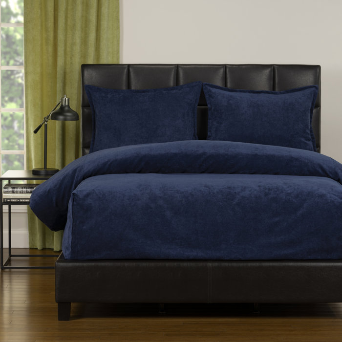 Siscovers Mixology Velvet Bed Cap Comforter Set with Sewn Corners ...