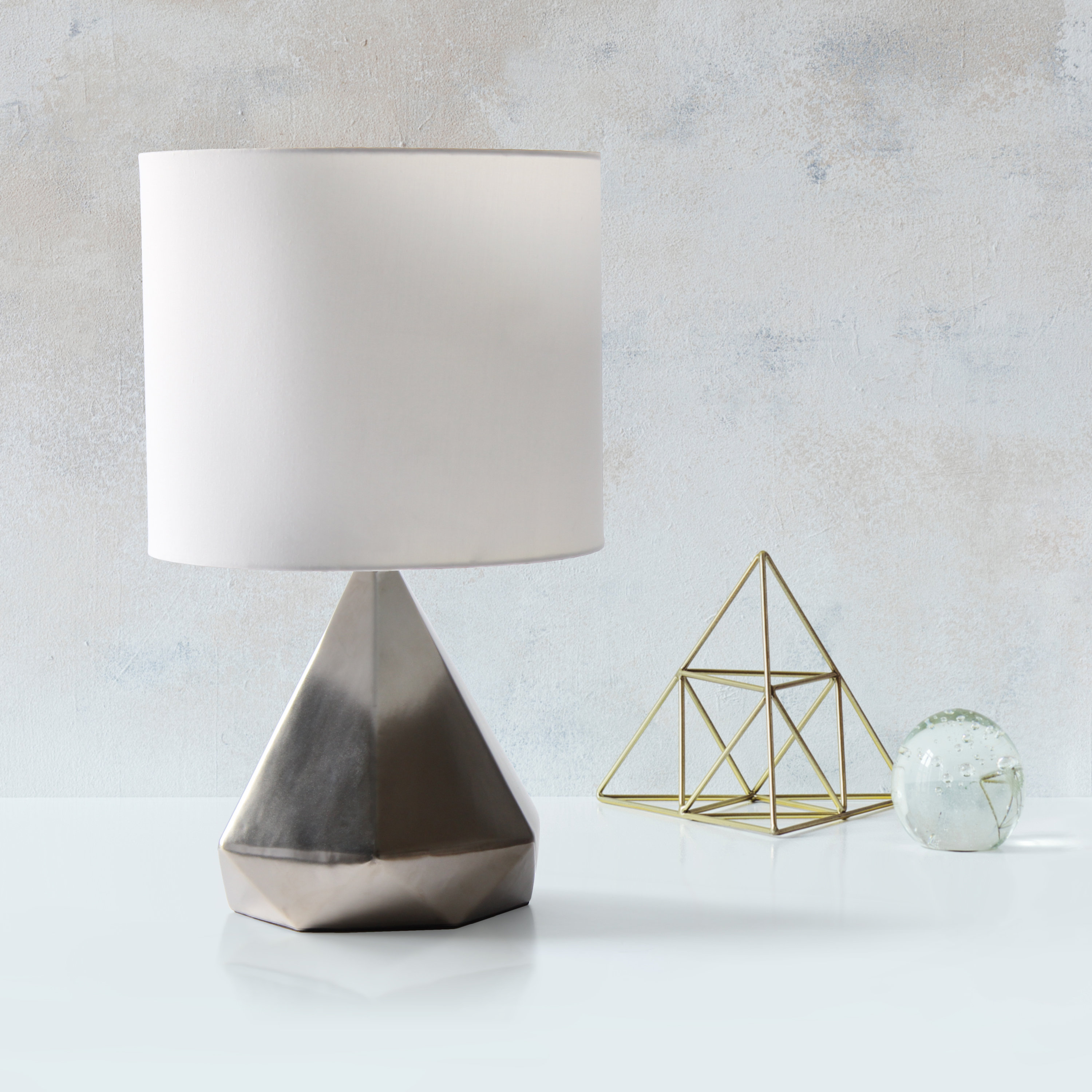 Wade Logan® Caush 19.88'' Table Lamp | Wayfair