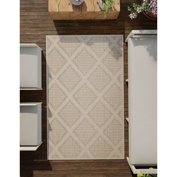 Unique Loom Geometric Machine Made Power Loom Polypropylene Plastic ...