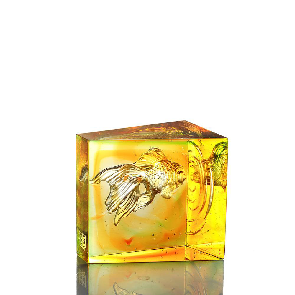 LIULI Crystal Art Bayou Breeze Crystal Goldfish "Swim Toward Freedom ...