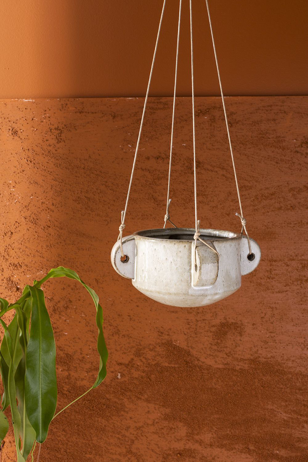 Union Rustic Cromwell Ceramic Hanging Planter - Wayfair Canada