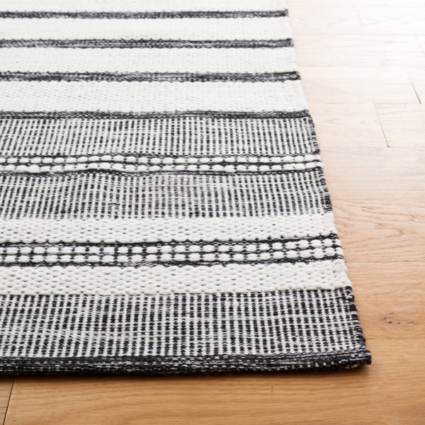 Safavieh Kilim Flatweave Striped Rug | Wayfair