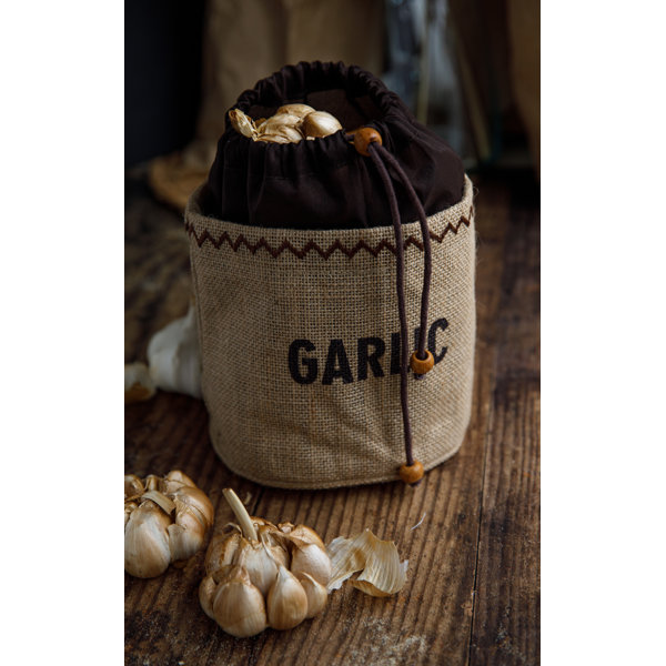 Natural Elements Hessian Garlic Storage Bag | Wayfair.co.uk