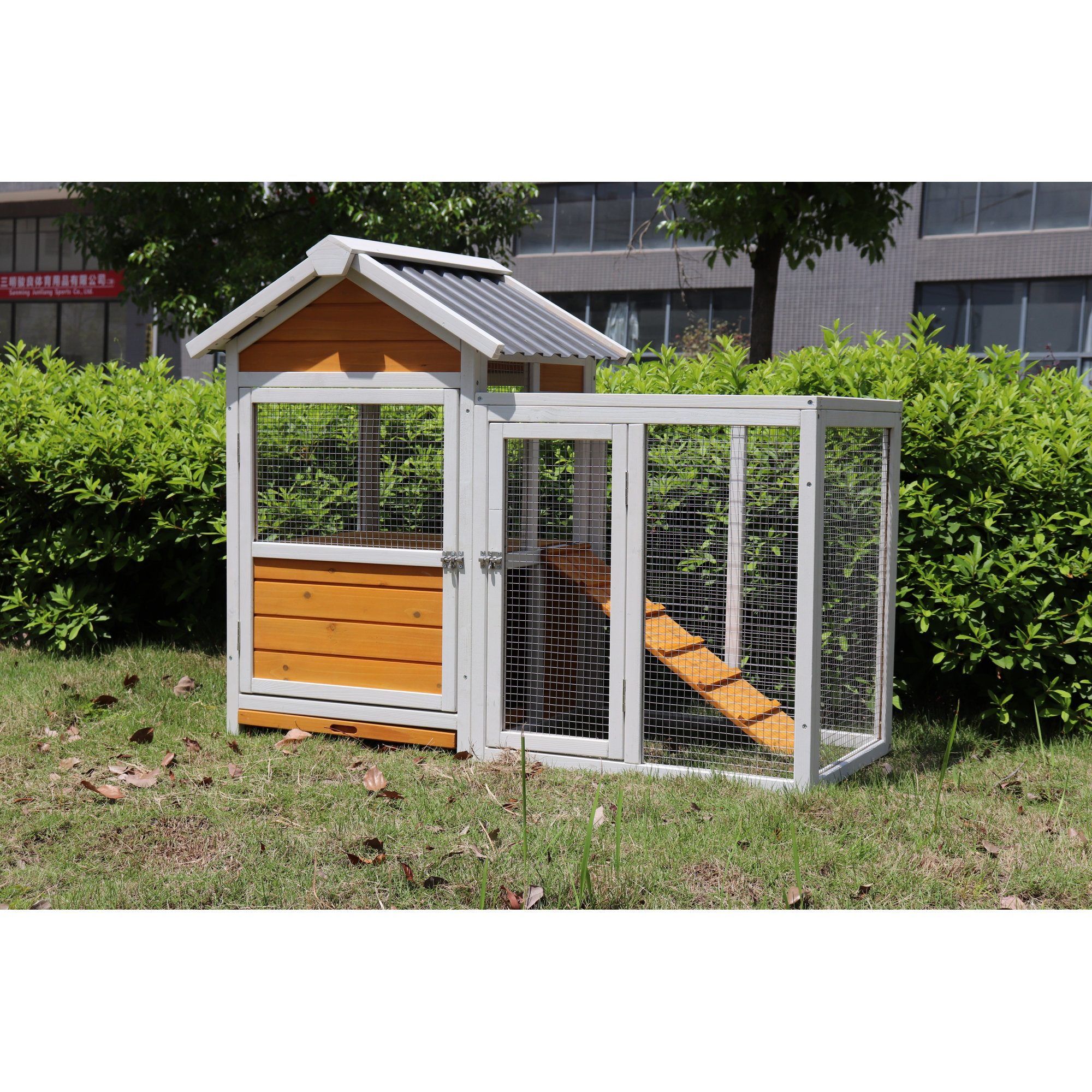 Tucker Murphy Pet™ Large Outdoor Chicken Coop Wooden Chicken Coop, Duck ...
