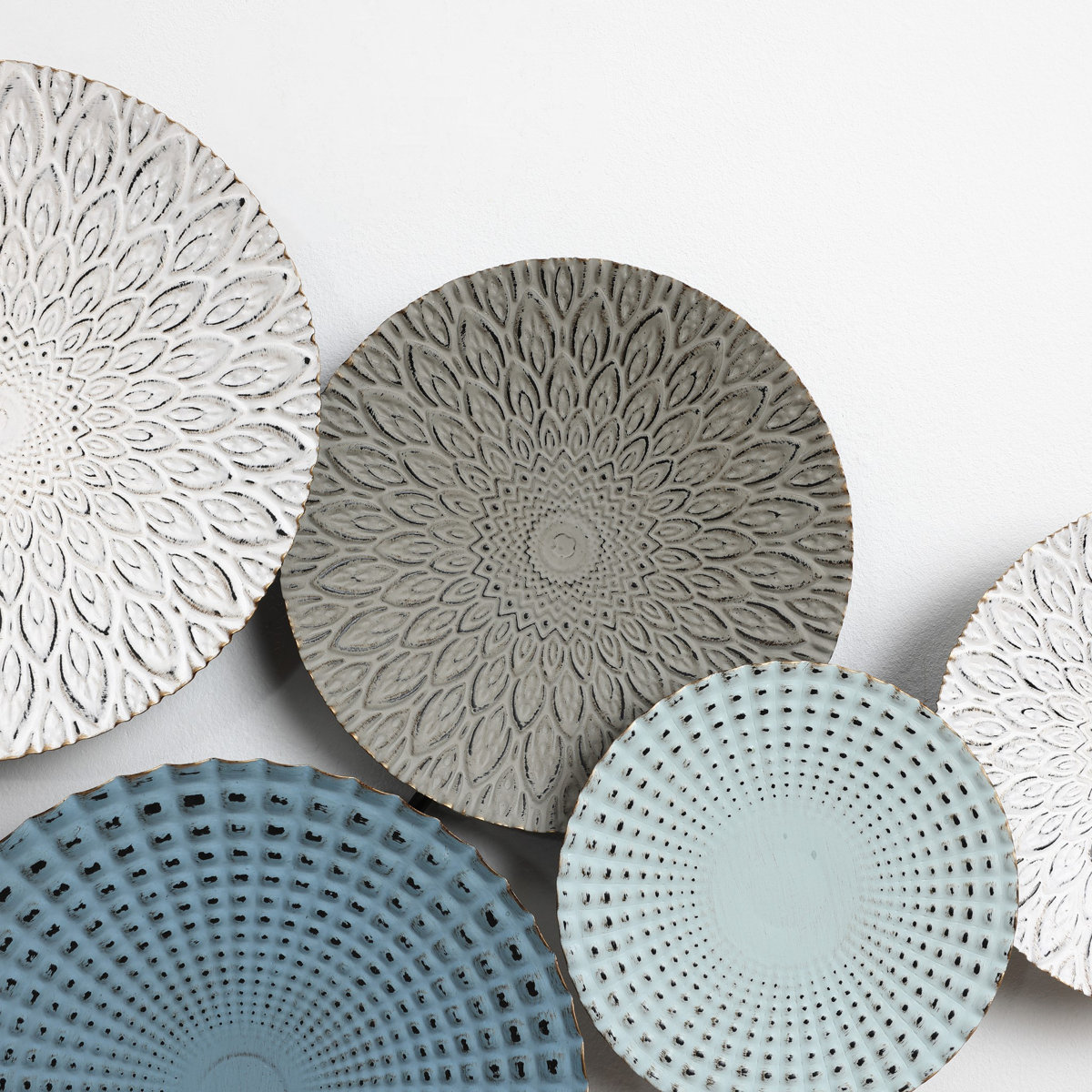 Orren Ellis Multi-Color Distressed Plates 43.3-Inch Wide Abstract Metal ...