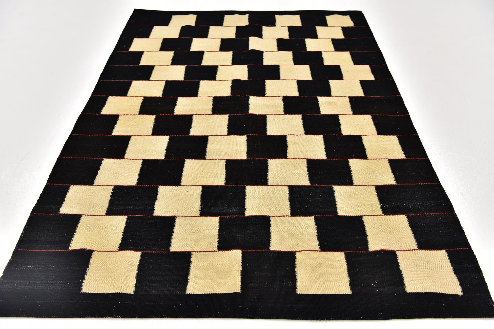 Isabelline Newsom Black Rug | Wayfair