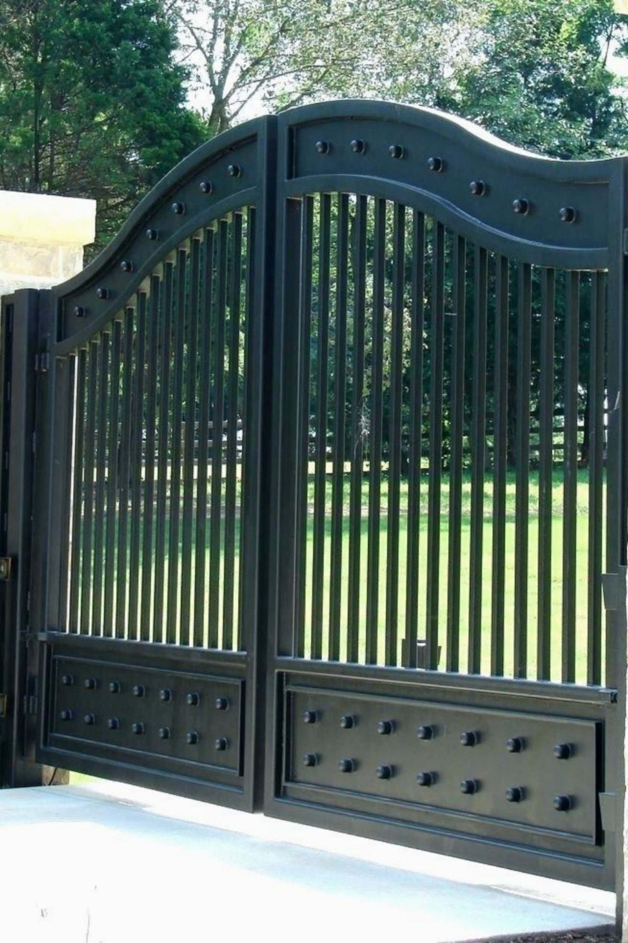 TAIMCO Fence Custom Fabrication Metal Driveway Gate | Wayfair