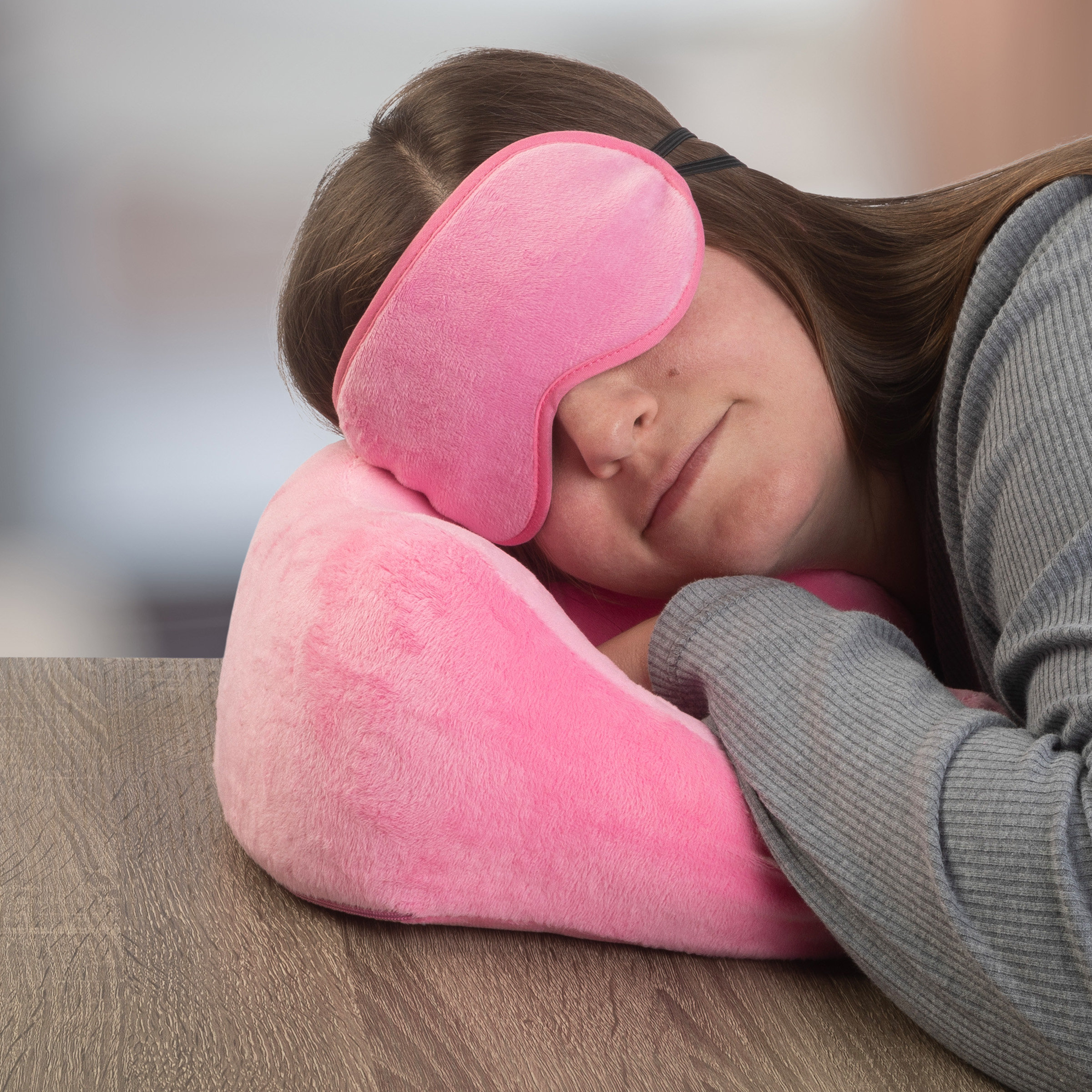 Alwyn Home Putra Travel Pillow Set - Memory Foam Pillow, Fleece Blanket ...