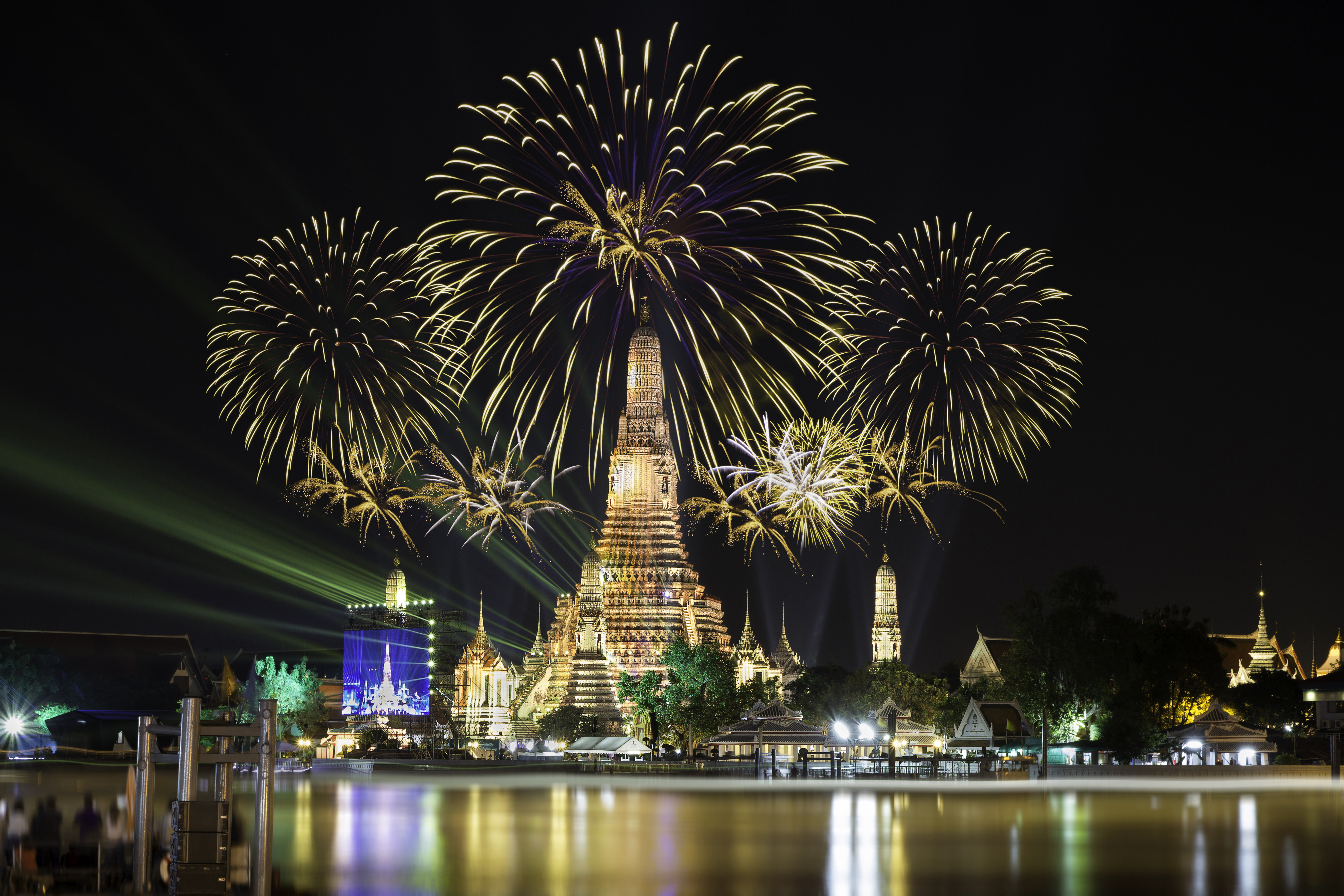 Ebern Designs Wat Arun at Night - Wrapped Canvas Photograph | Wayfair.co.uk