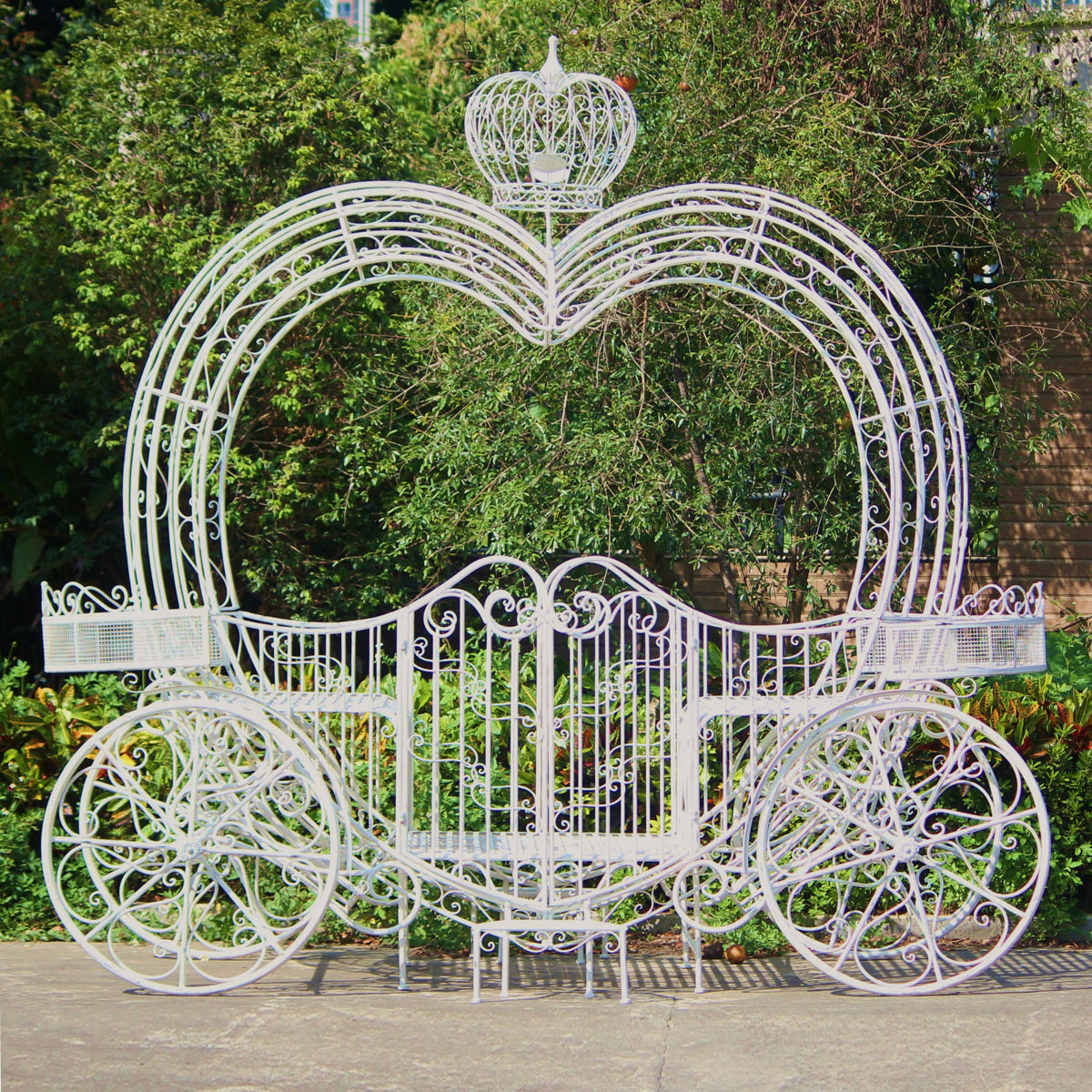 Zaer Ltd International 10 ft. Tall XL Heart-Shaped Iron Carriage with ...