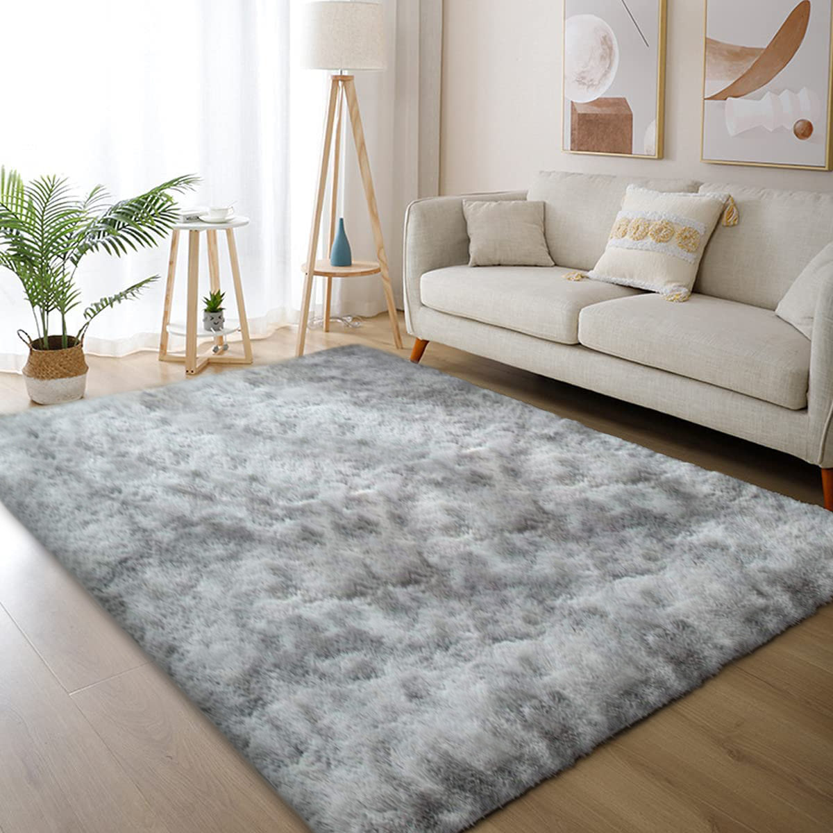 Everly Quinn Suyeko Faux Fur Light Gray Rug & Reviews | Wayfair