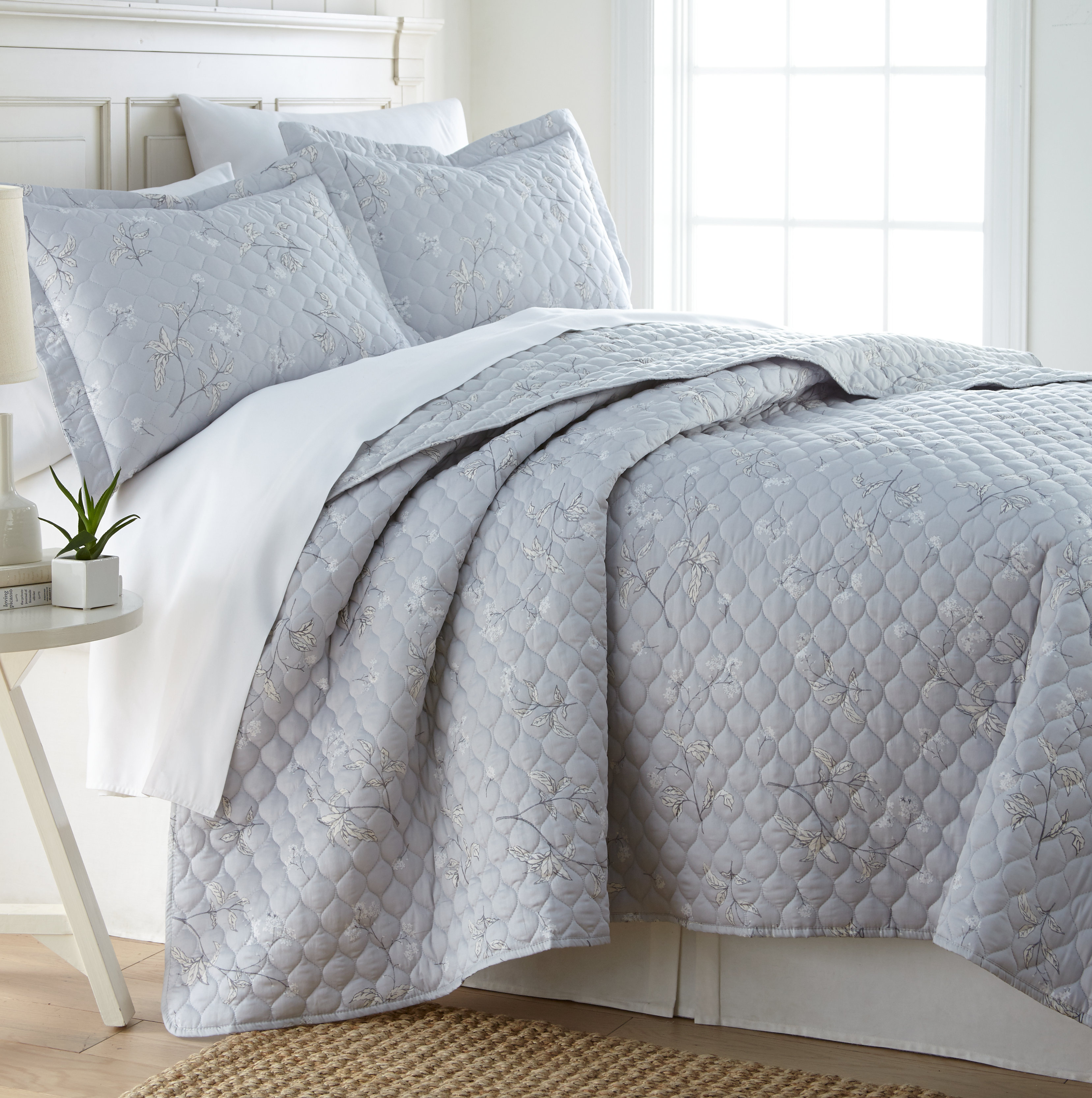 SouthShore Fine Linens Myosotis Scorpioides 100% Cotton Reversible ...