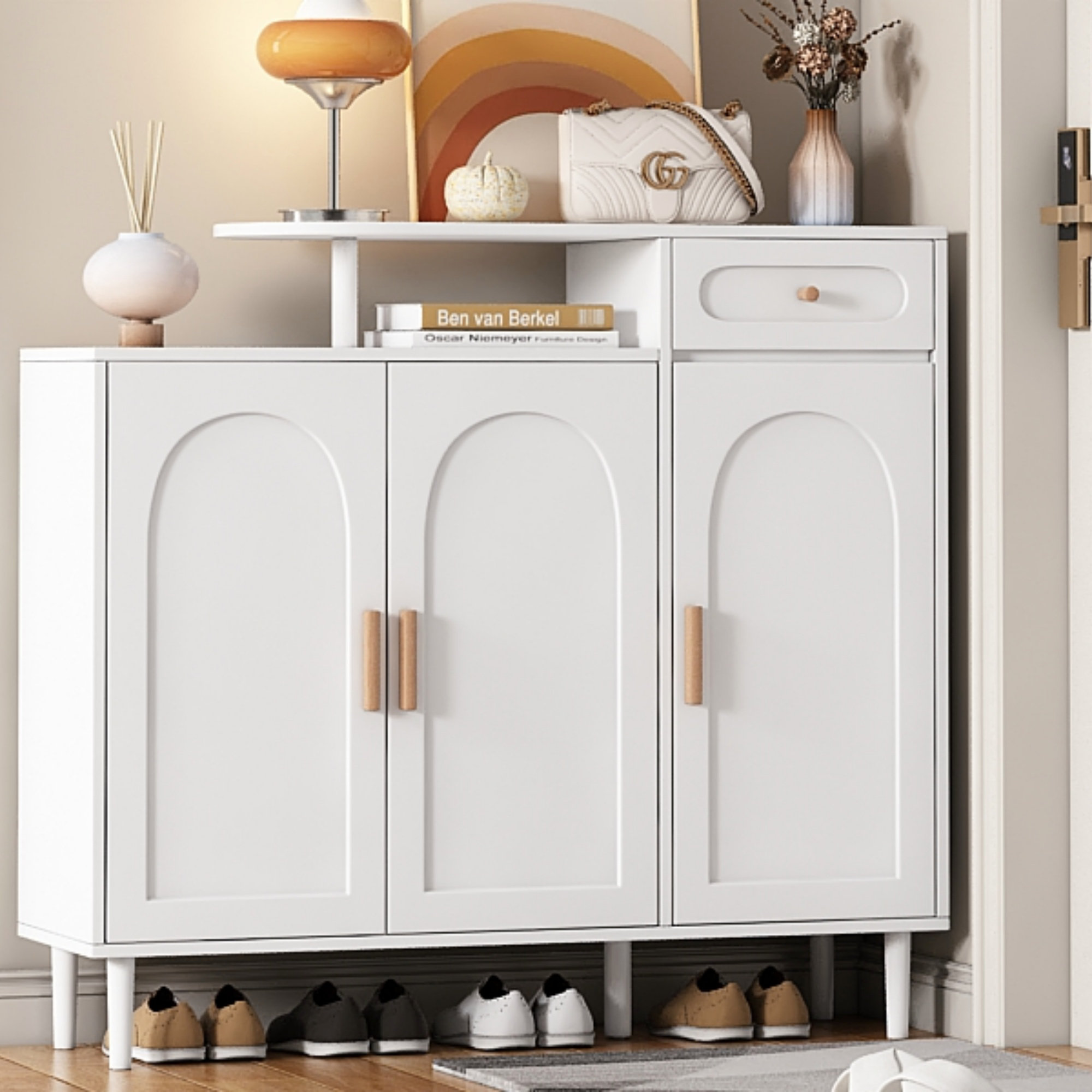 Red Barrel Studio Élégante armoire à chaussures avec portes et tiroirs ...