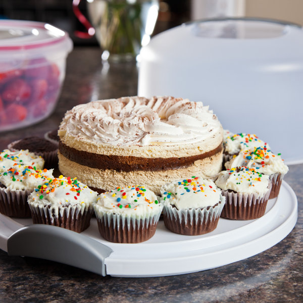 Sterilite Cake Server, Plastic Food Storage Container with Lid, Latches ...