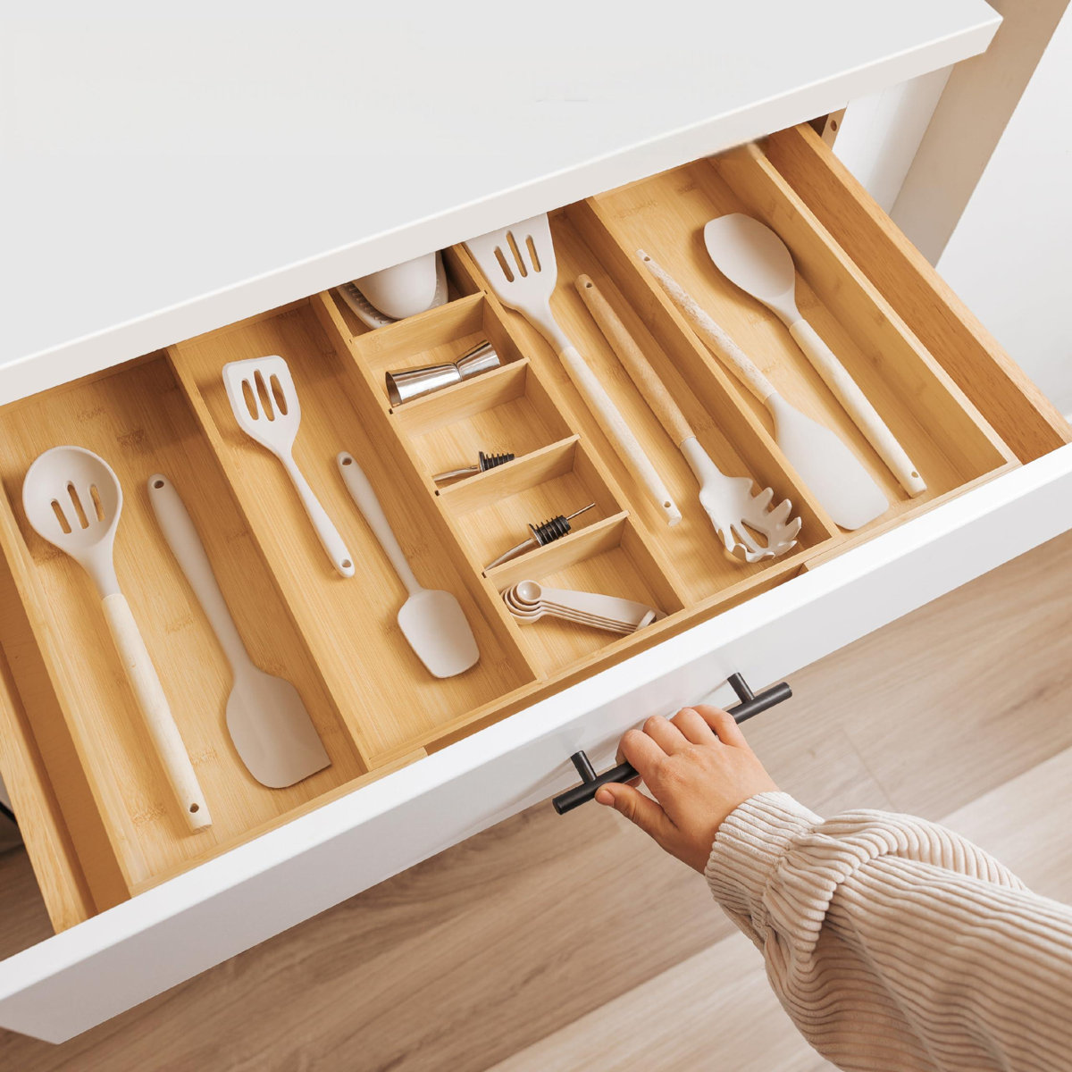 Gracie Oaks Adjustable Kitchen Drawer Organizer For Utensils And Junk ...