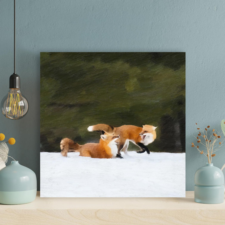 Loon Peak® Deux renards bruns jouant ensemble sur un sol recouvert de ...