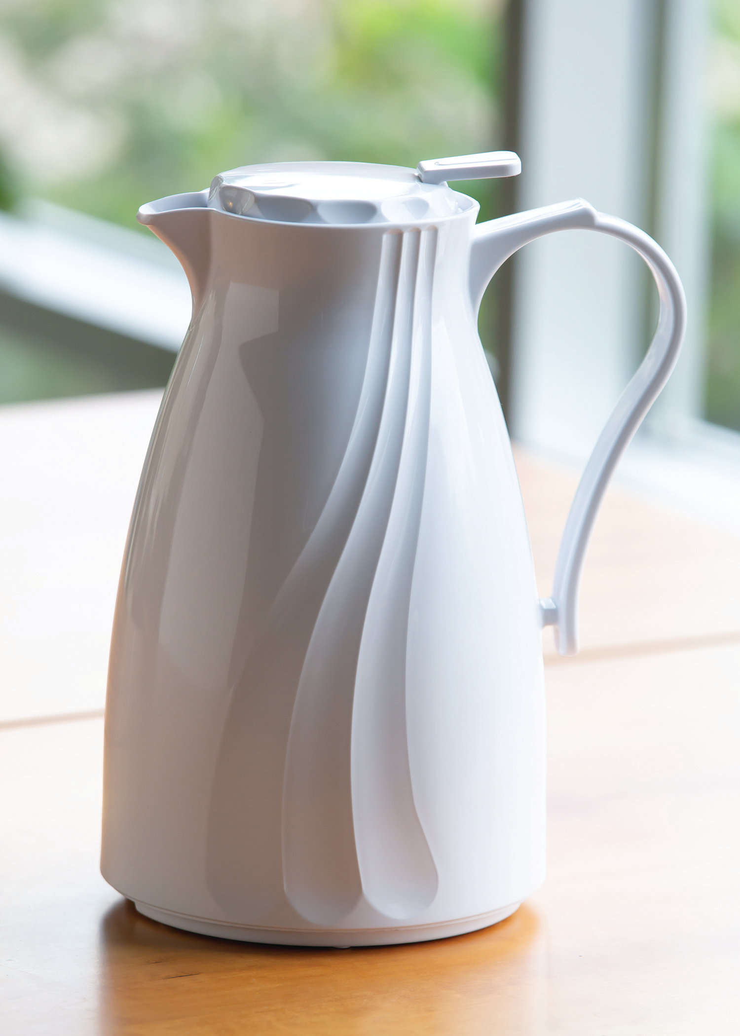 Service Ideas Foam Insulated Push Button Carafe | Wayfair