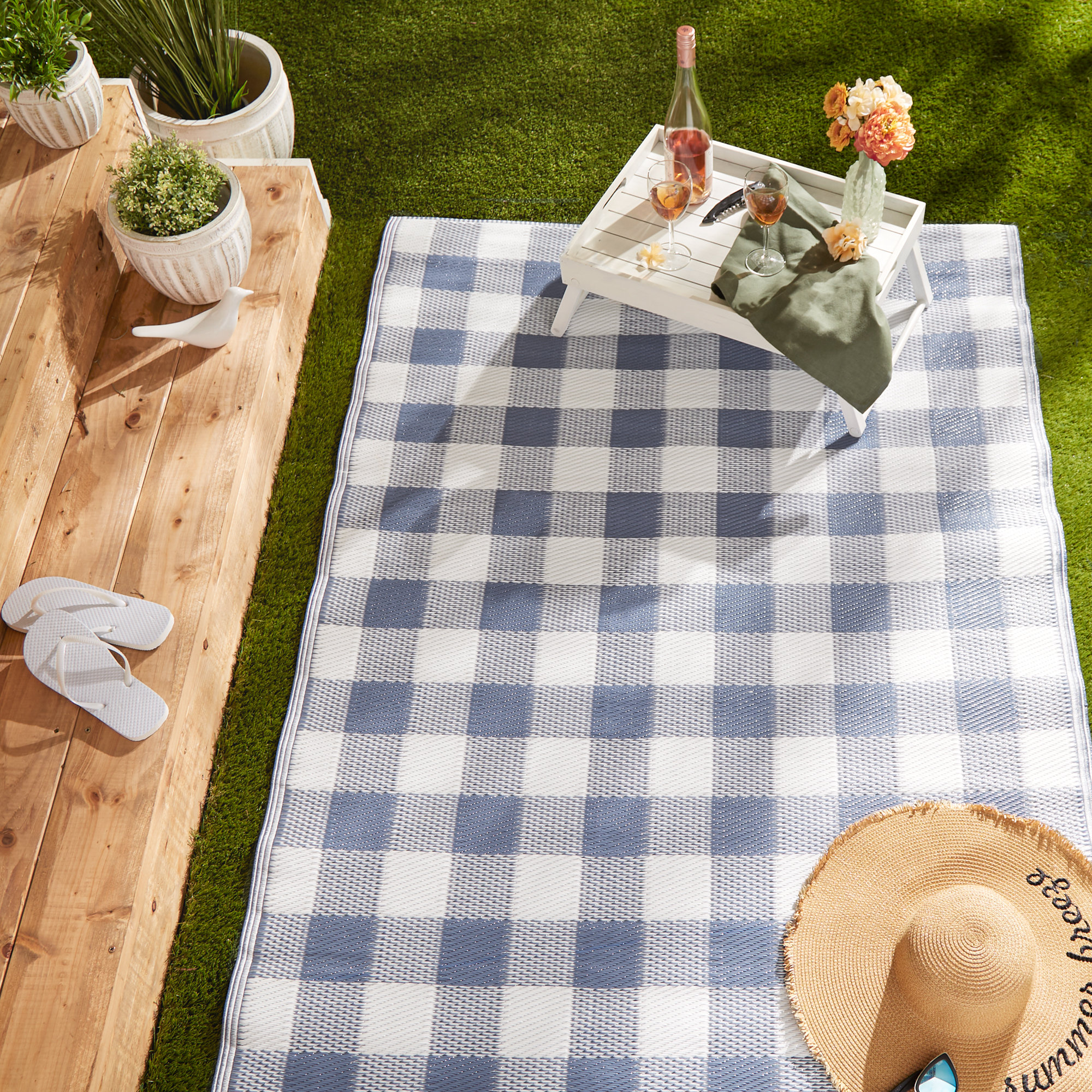 Gracie Oaks Appollonia Flatweave Checkered Rug - Wayfair Canada