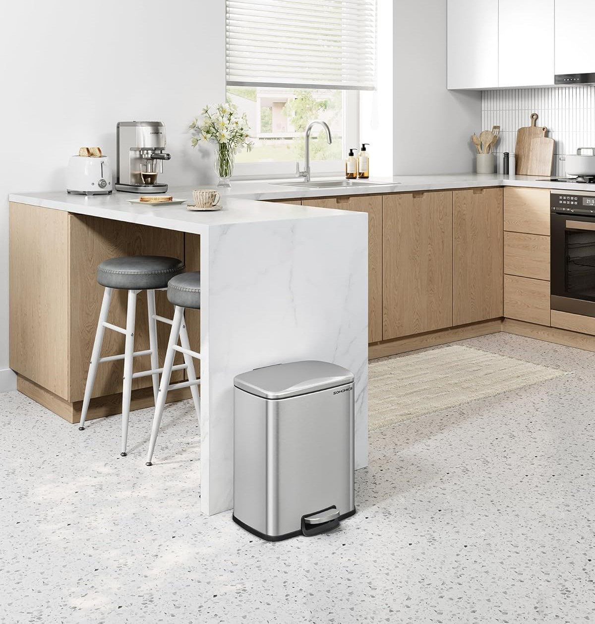 KALVOO Garbage Can With Lid 5.2-Gallon (20L) Step Trash Bin For Kitchen ...