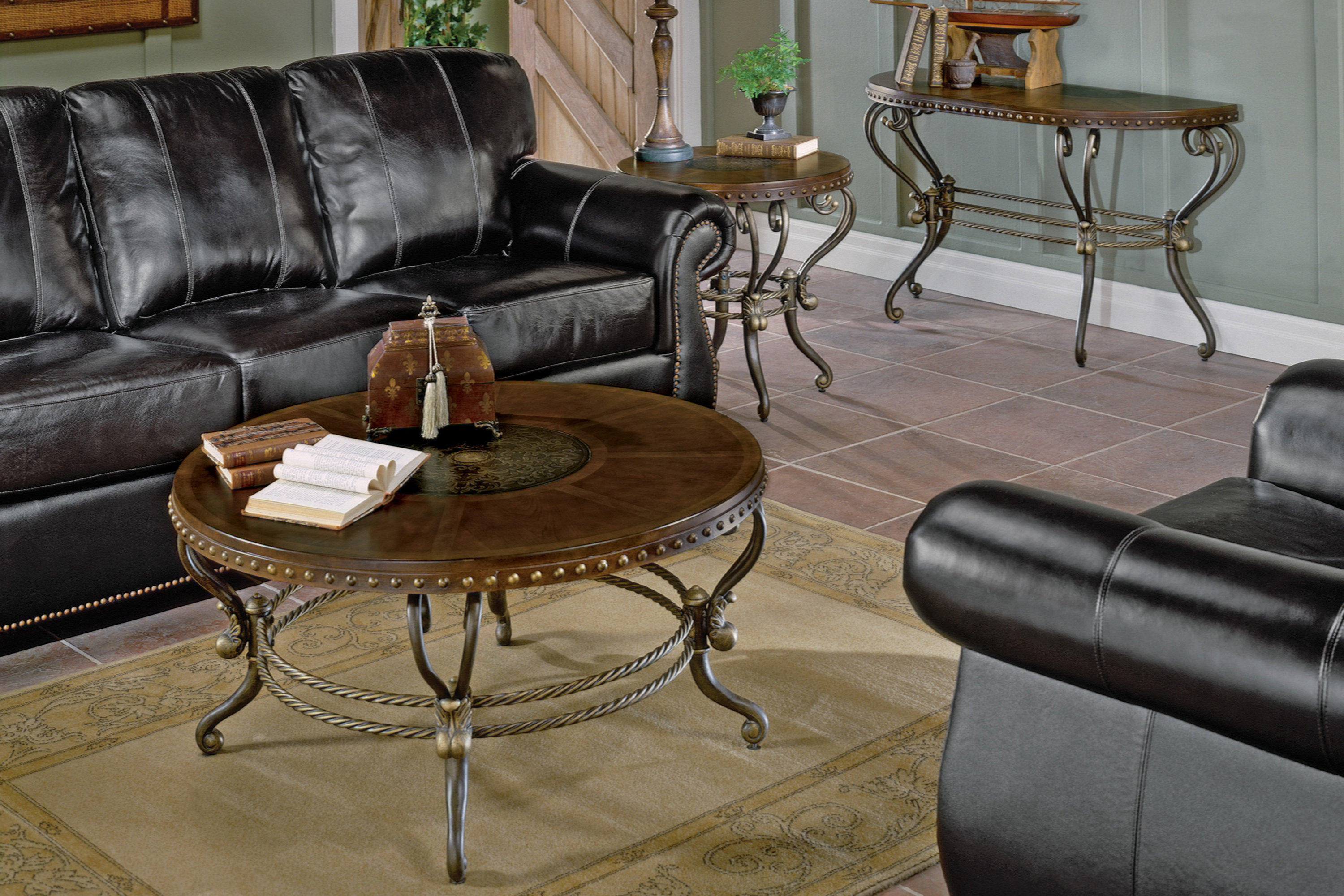 Astoria Grand Formal Traditional End Table 1Pc Round Decorative Top ...