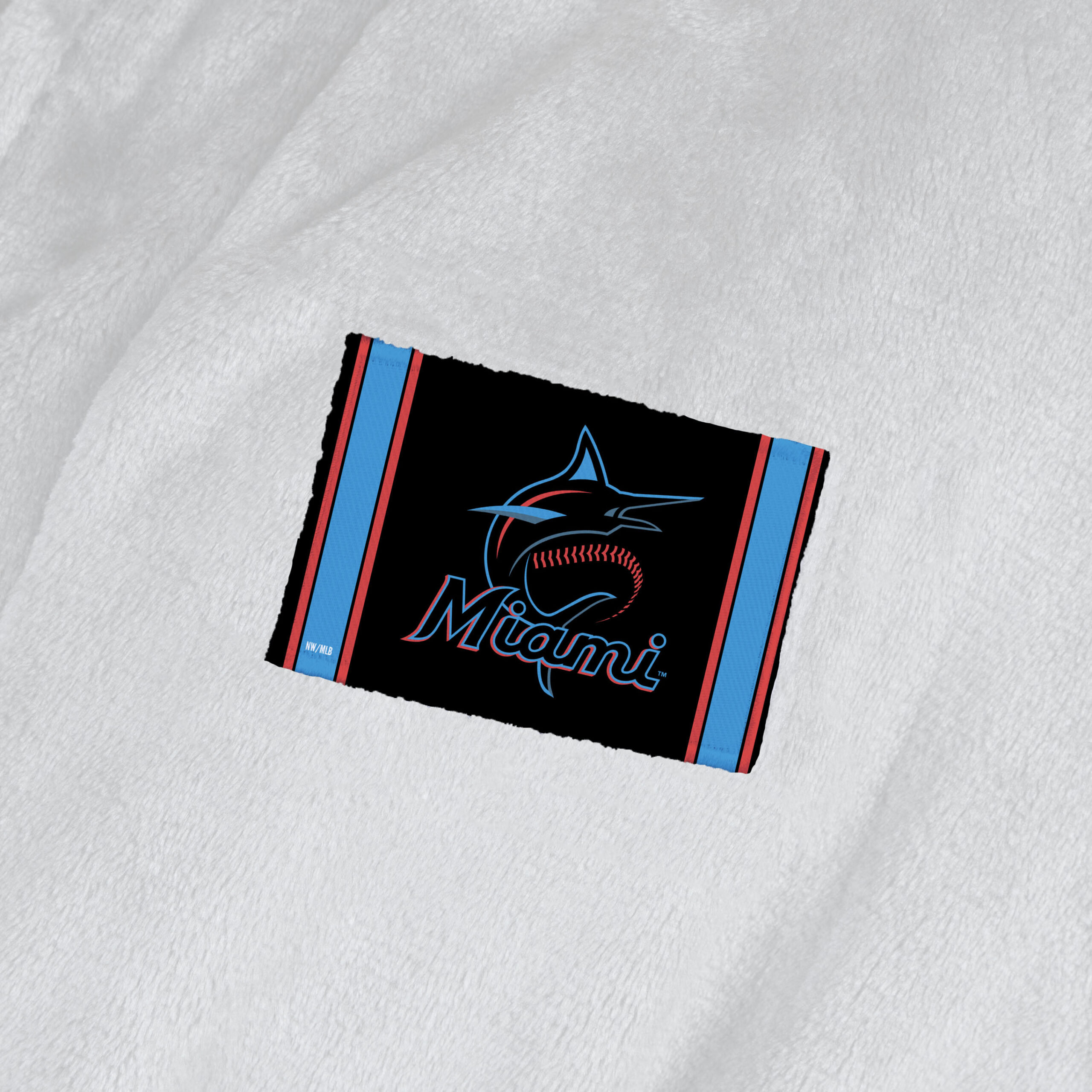 Hokku Designs MLB Miami Marlins Tag Silk Touch Robe, Sport Fan Apparel ...