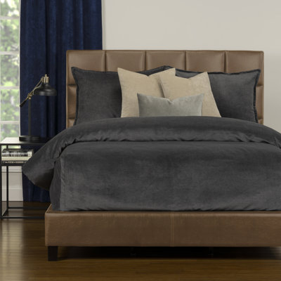 Siscovers Mixology Velvet Bed Cap Comforter Set with Sewn Corners ...