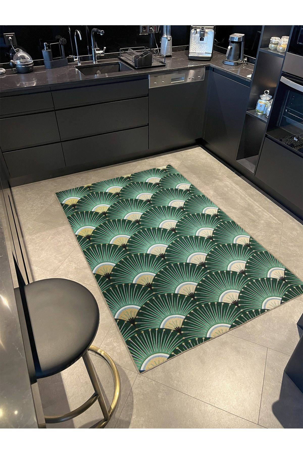 Orren Ellis Green Disc Patterned Woven Rug - Wayfair Canada