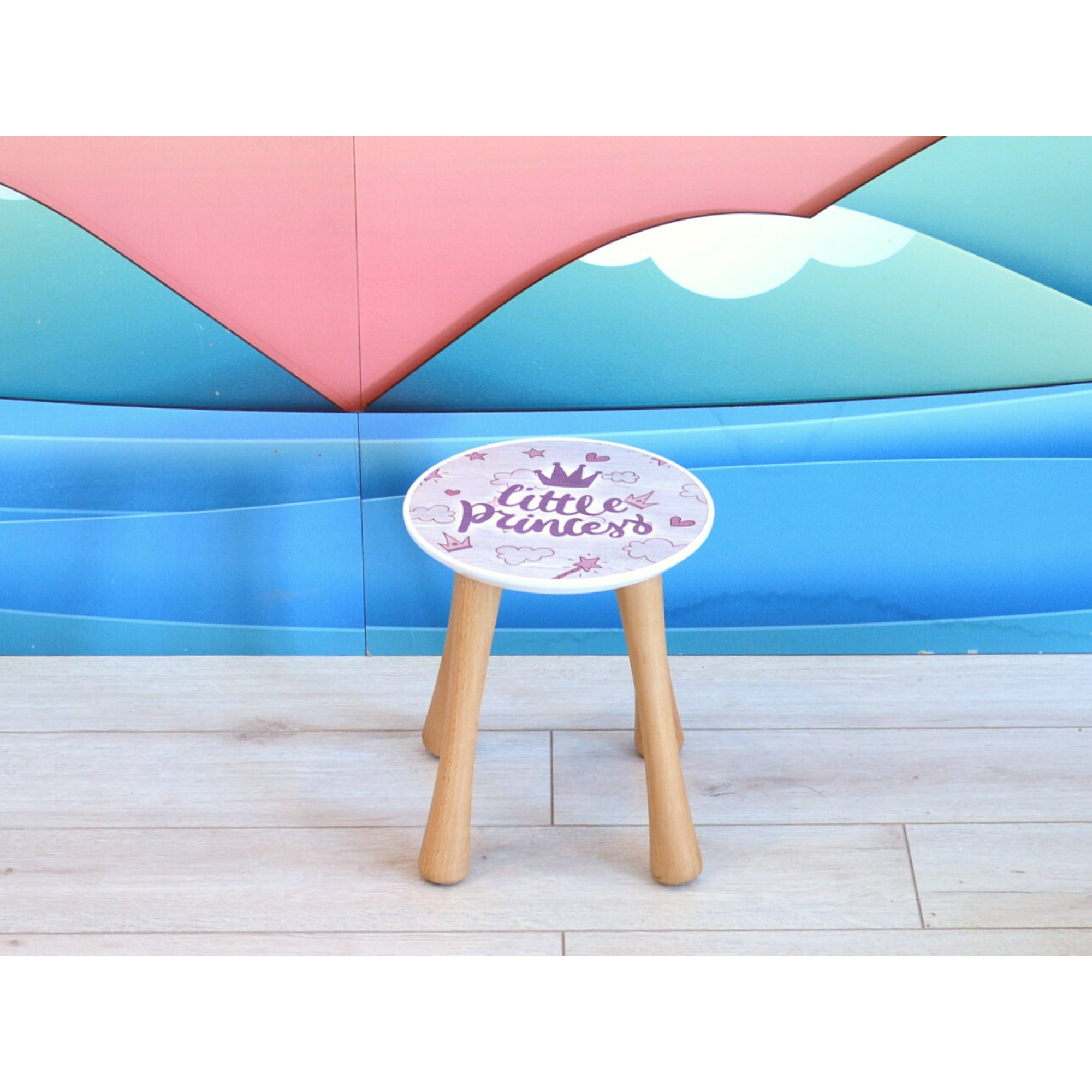 East Urban Home Polster Kids Desk / Activity Chair | Wayfair