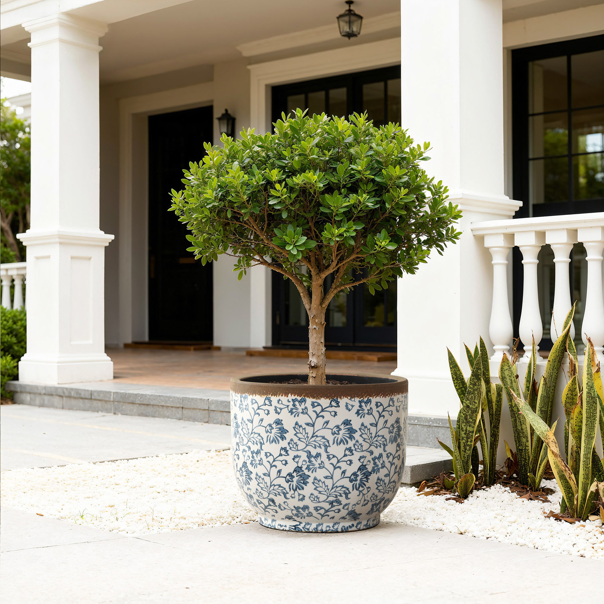 Latitude Run® Blue and White Round Planter Pot with Floral Pattern ...