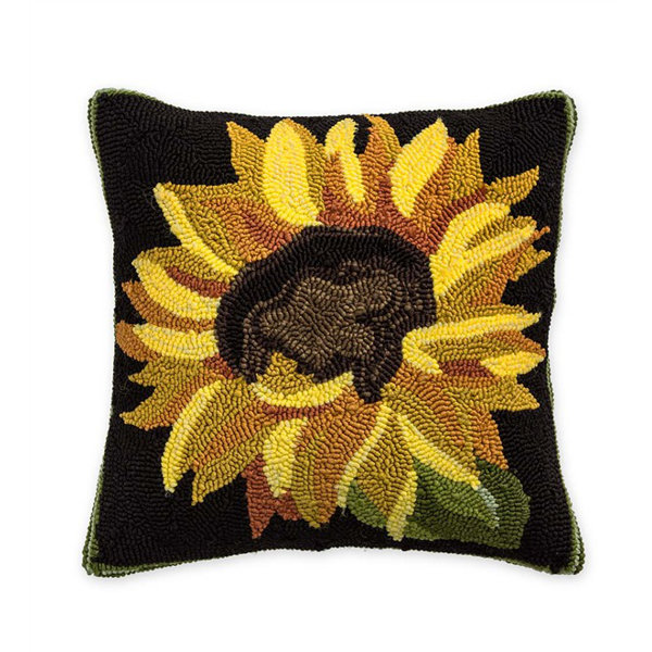 Plow & Hearth Indoor/Outdoor Hank Hooked Sunflower Throw Pillow ...